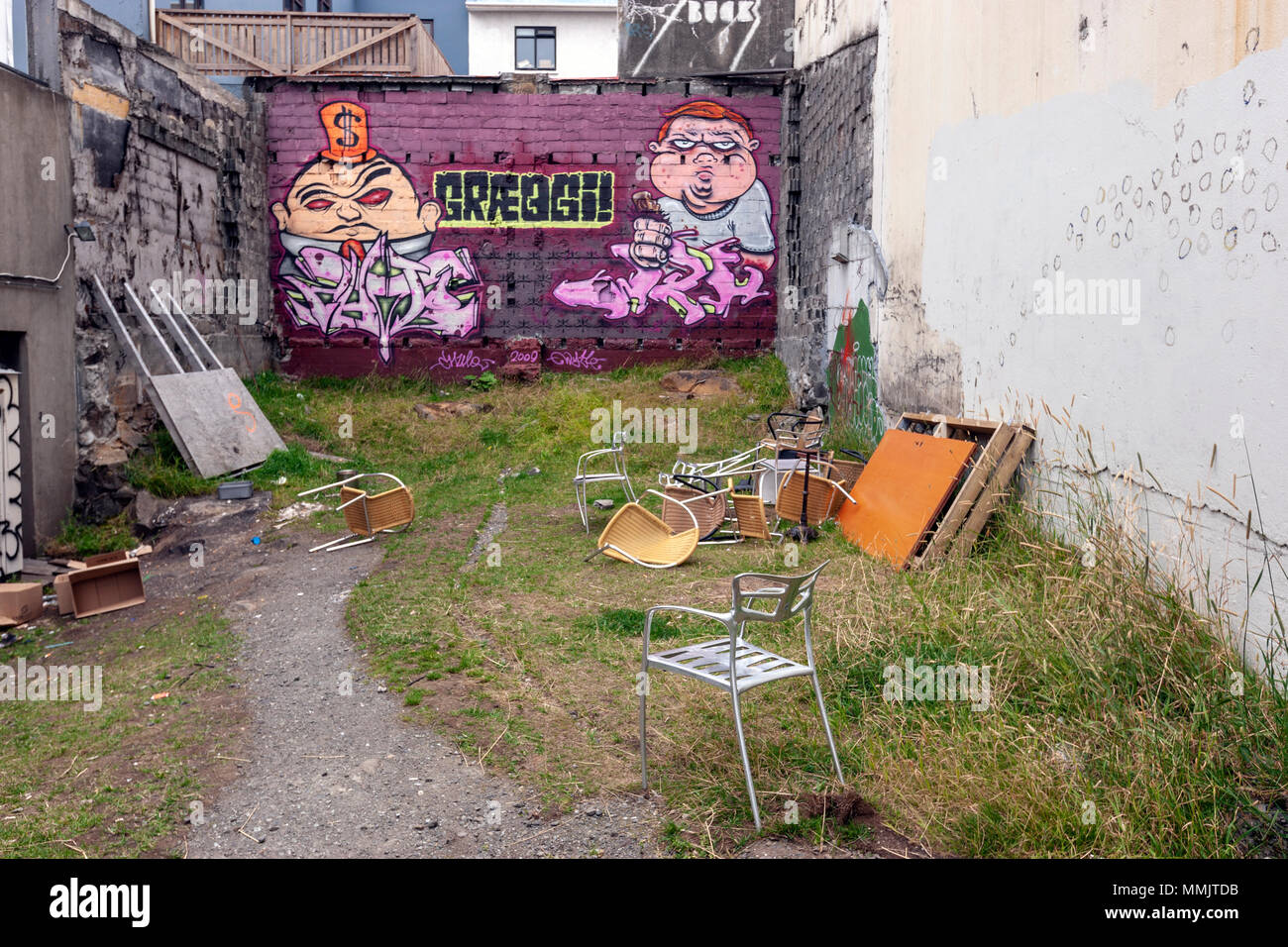 Street art, gratify, in the walls in Reykjavík, Iceland Stock Photo - Alamy