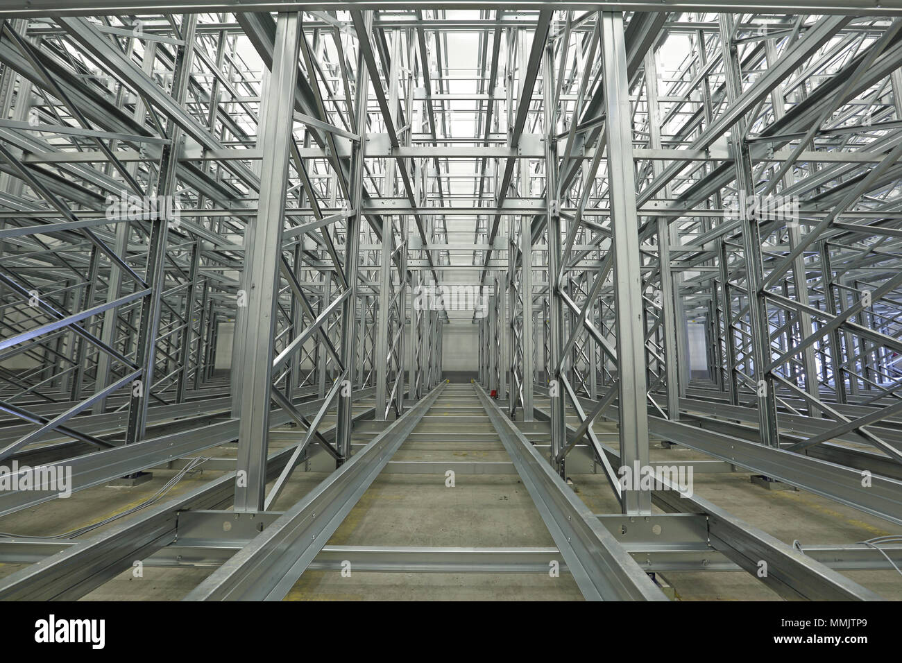 Empty Shelving System Steel Racks in New Warehouse Stock Photo - Alamy
