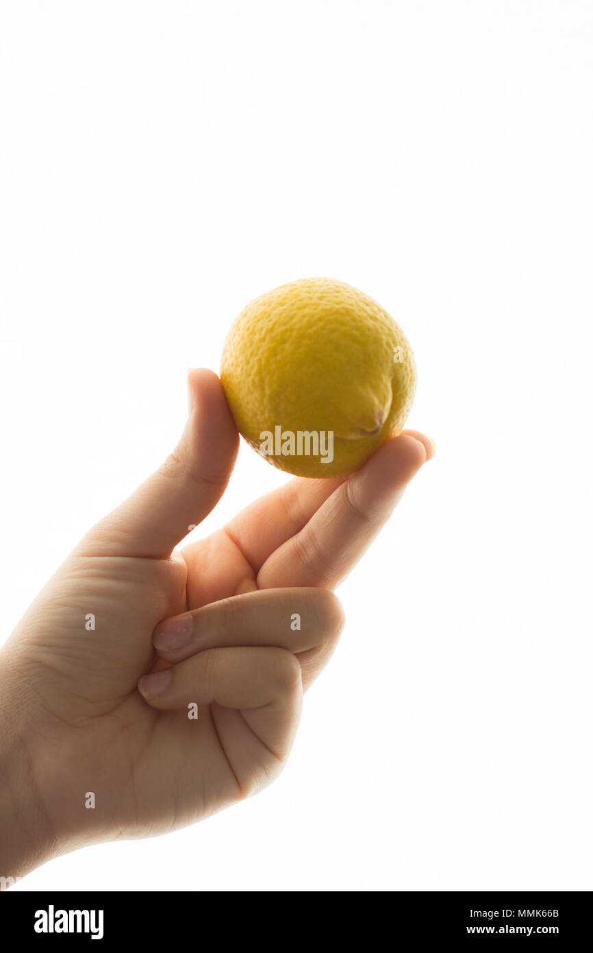 Squeezing a lemon hi-res stock photography and images - Alamy