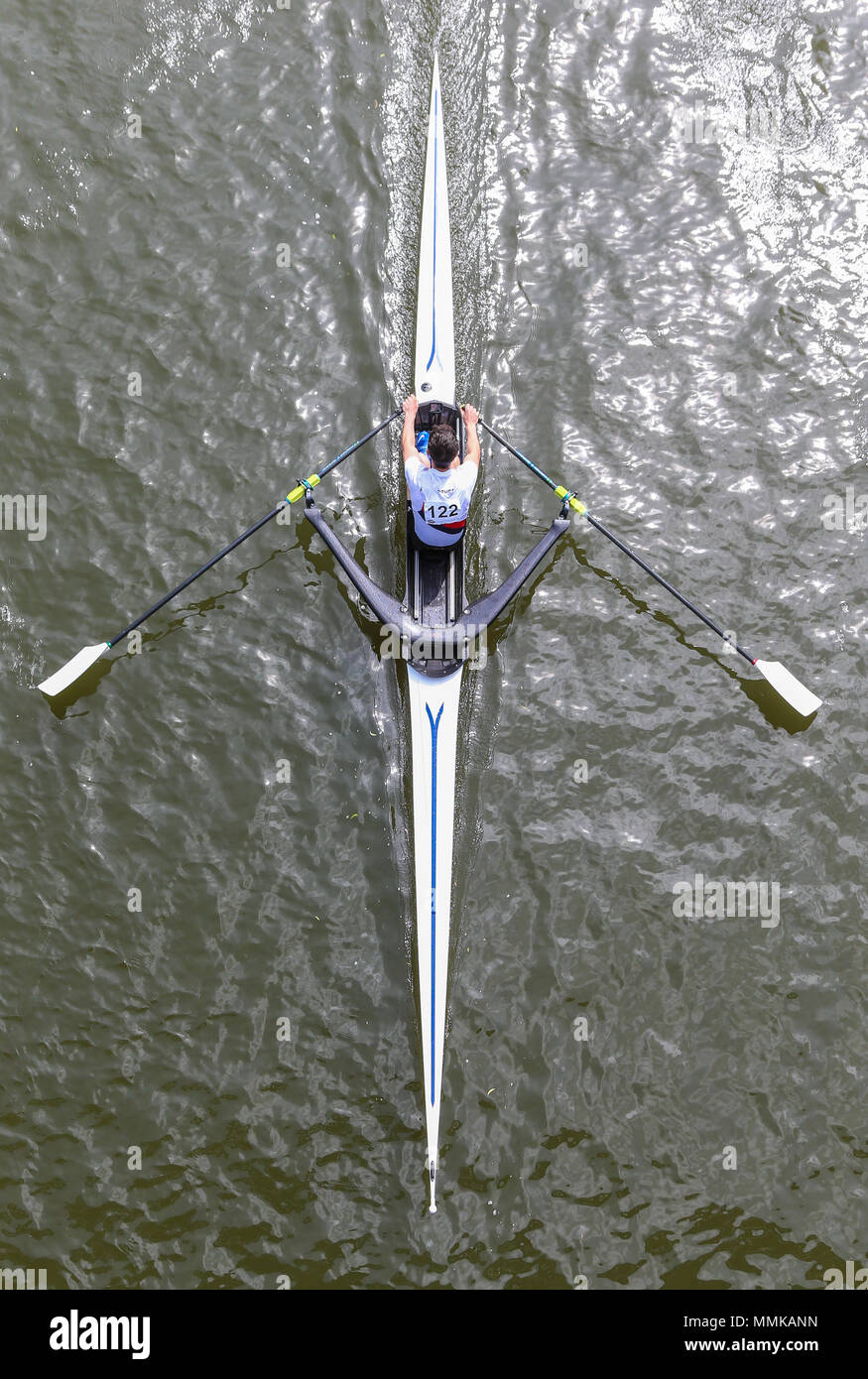 Water boat racing hi-res stock photography and images - Alamy