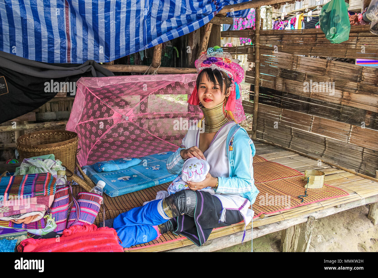 Karen padaung tribe hi-res stock photography and images - Alamy