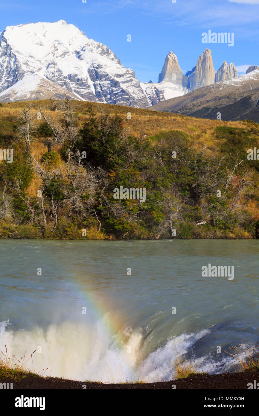 Cascada Paine, Rio Paine, Torres del Paine National Park, Patagonia ...