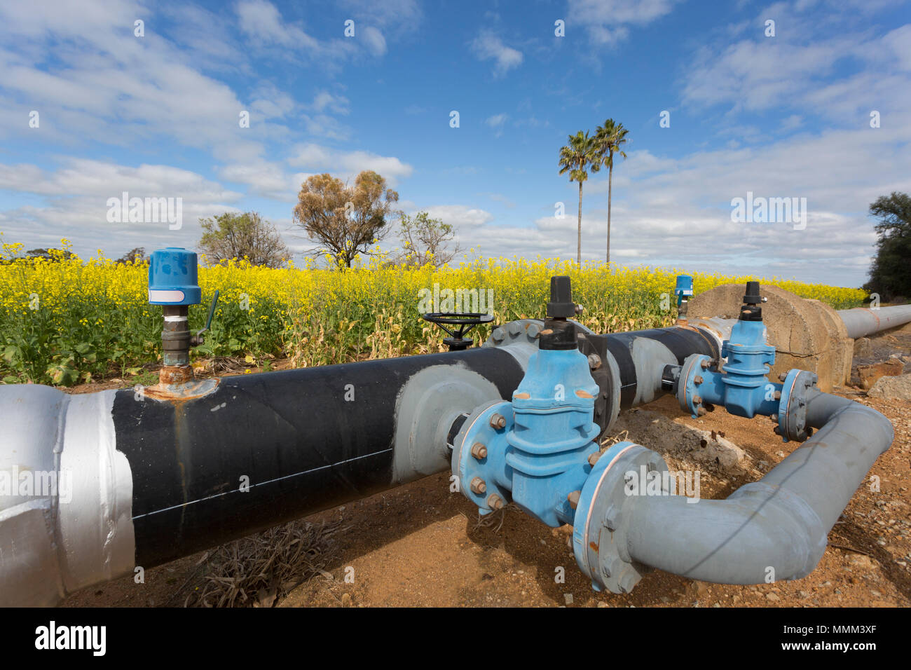 Pipe valve water hi-res stock photography and images - Alamy