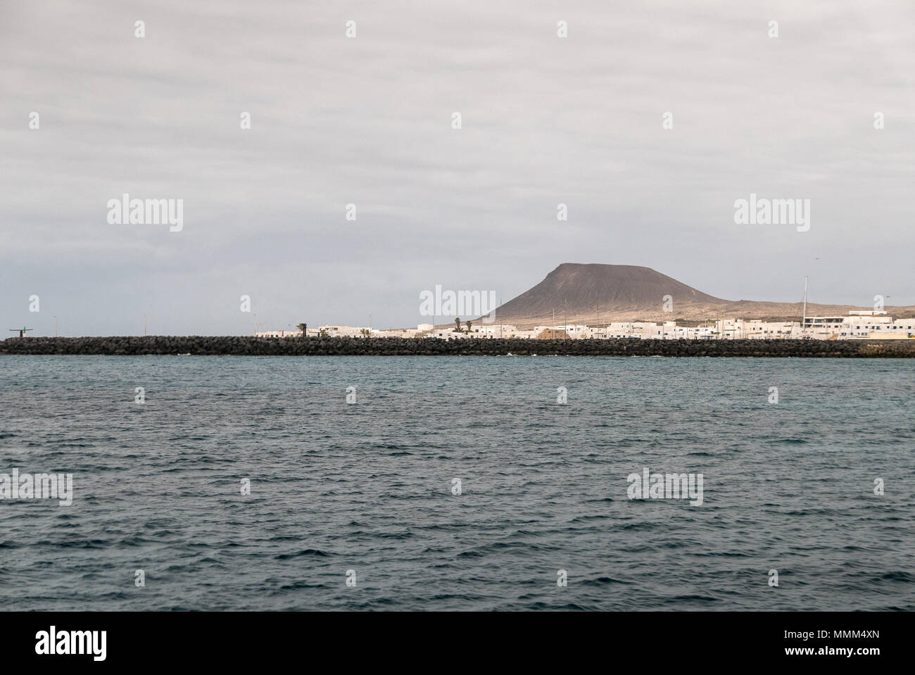 View of the town of Caleta del Sebo, on the island La Graciosa, from ...
