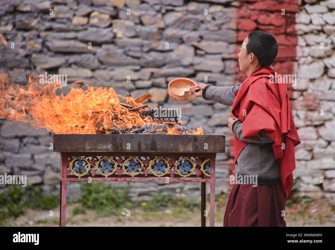 Buddhist monk fire hi-res stock photography and images - Alamy