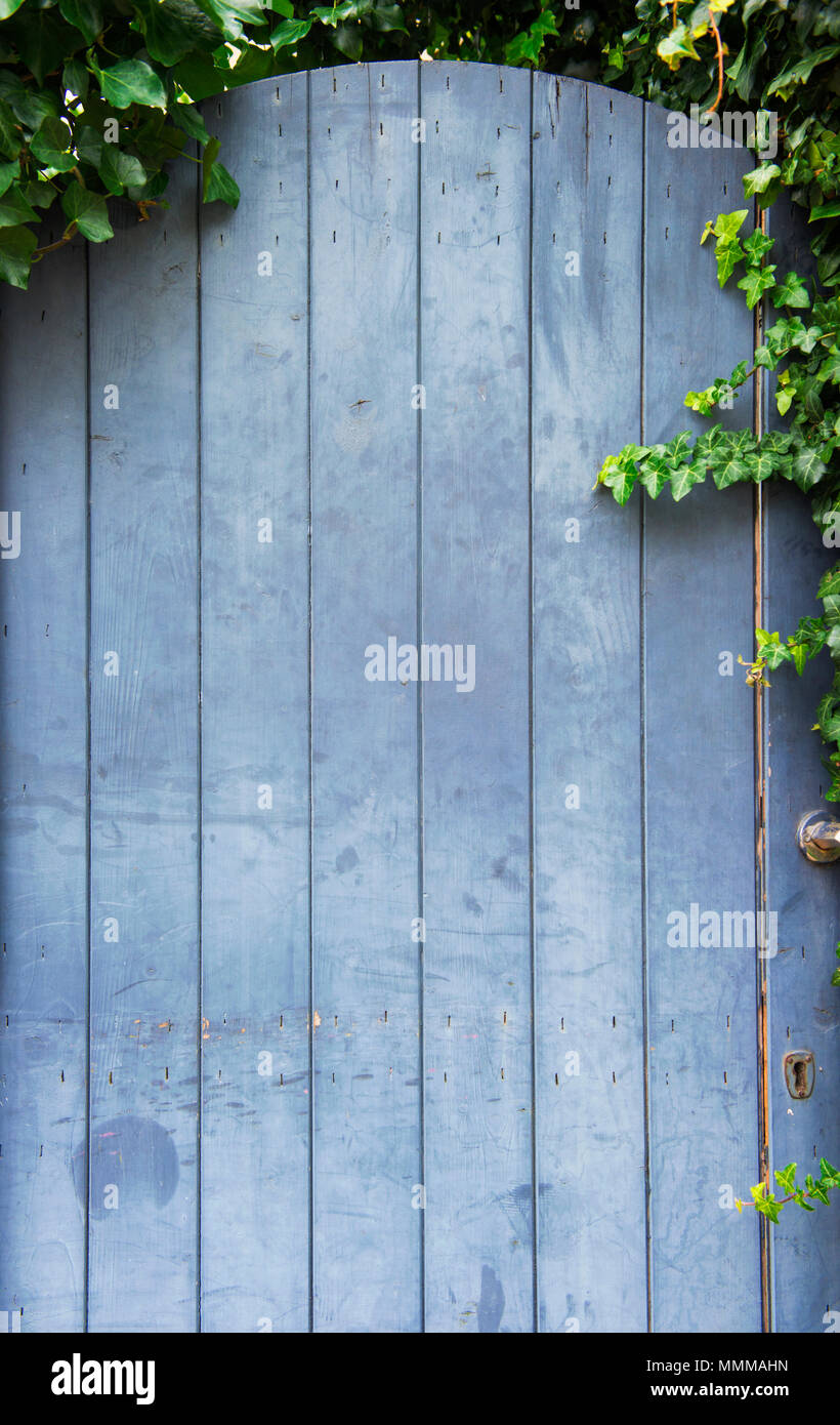 Blue garden gate hi-res stock photography and images - Alamy