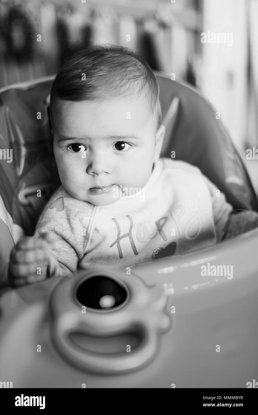 Boy without clothes hi-res stock photography and images - Alamy