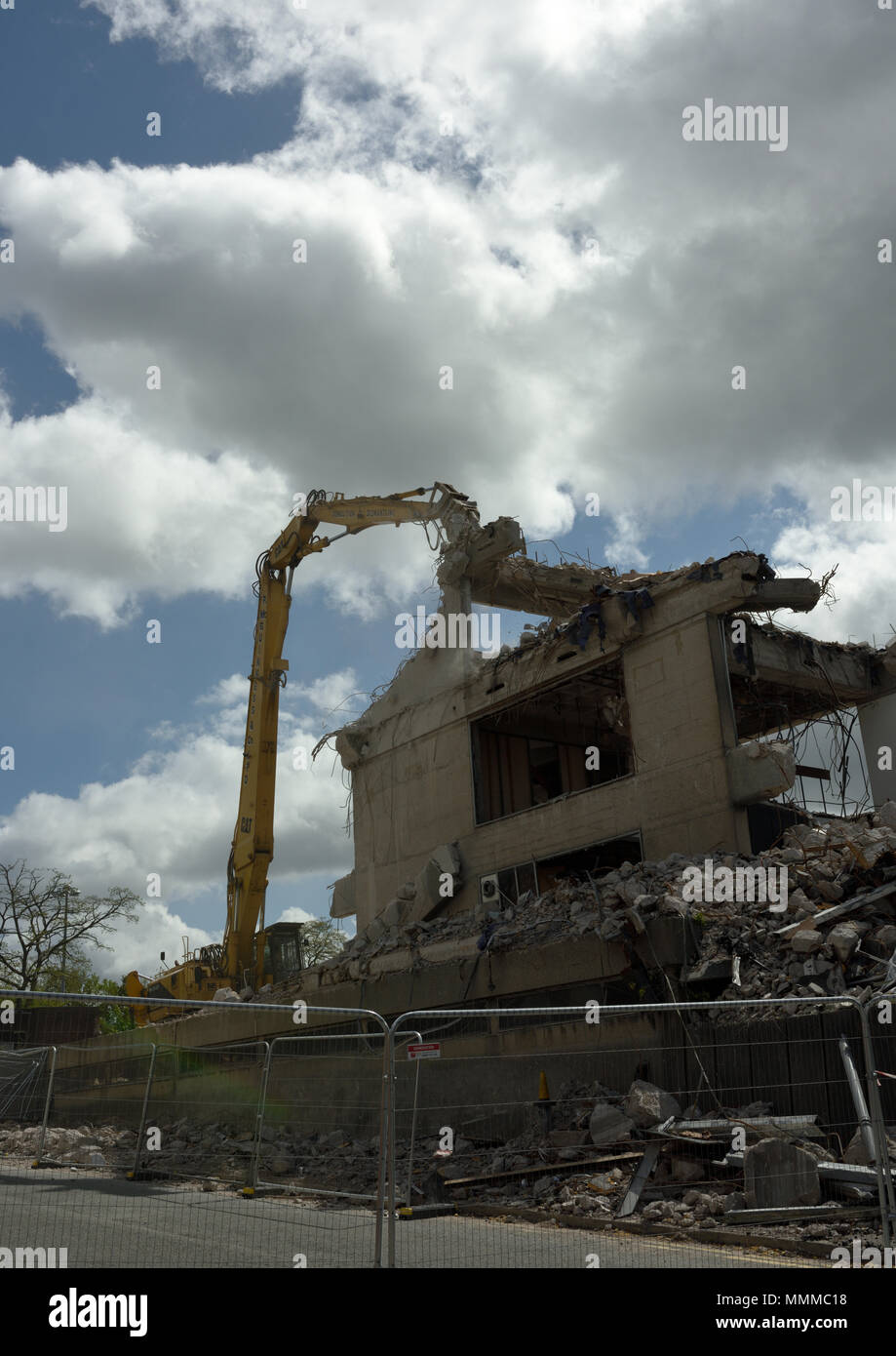 Controlled demolition of multi storey concrete building using ...