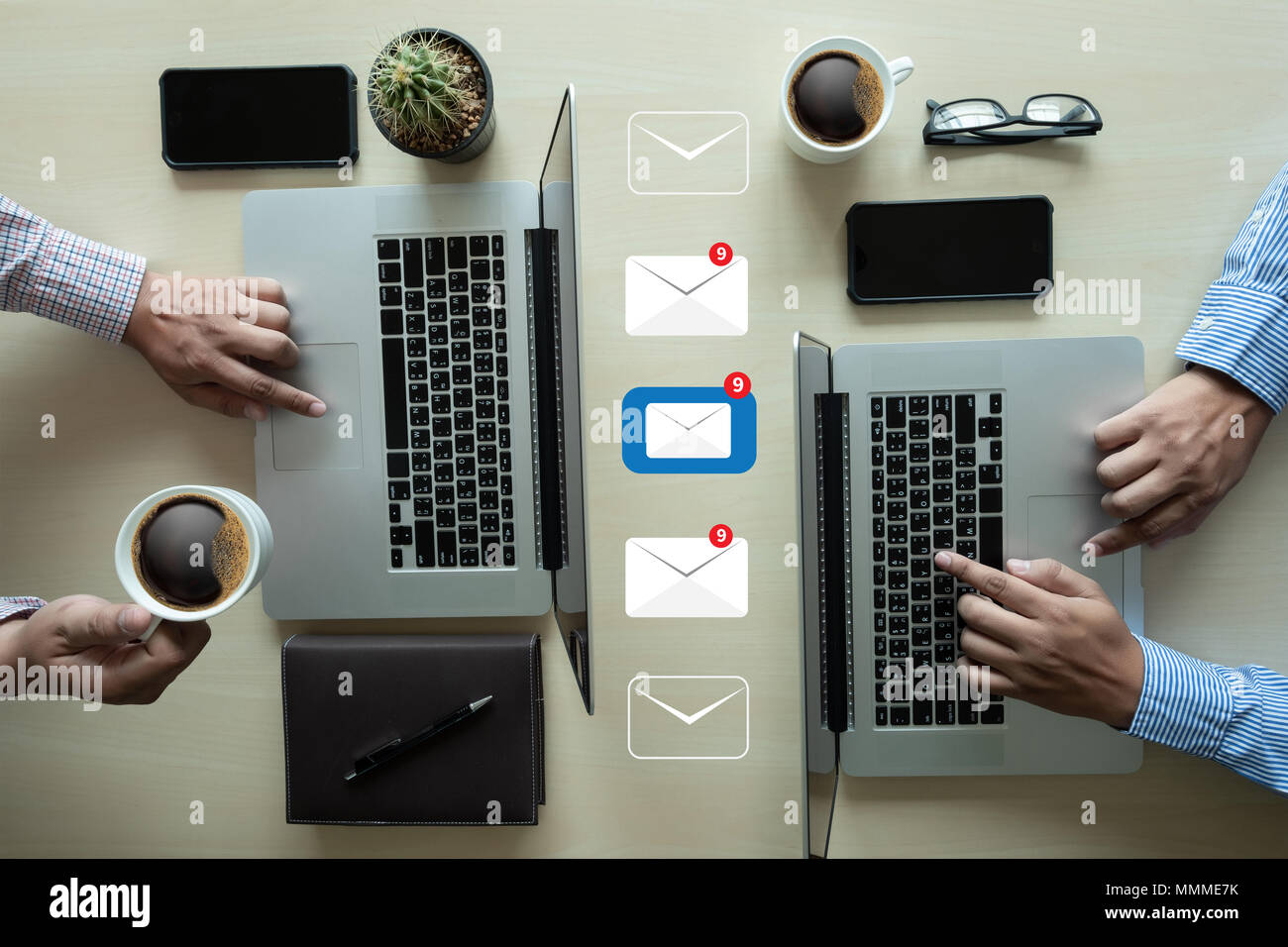Mail Communication Connection message to mailing contacts phone Global ...