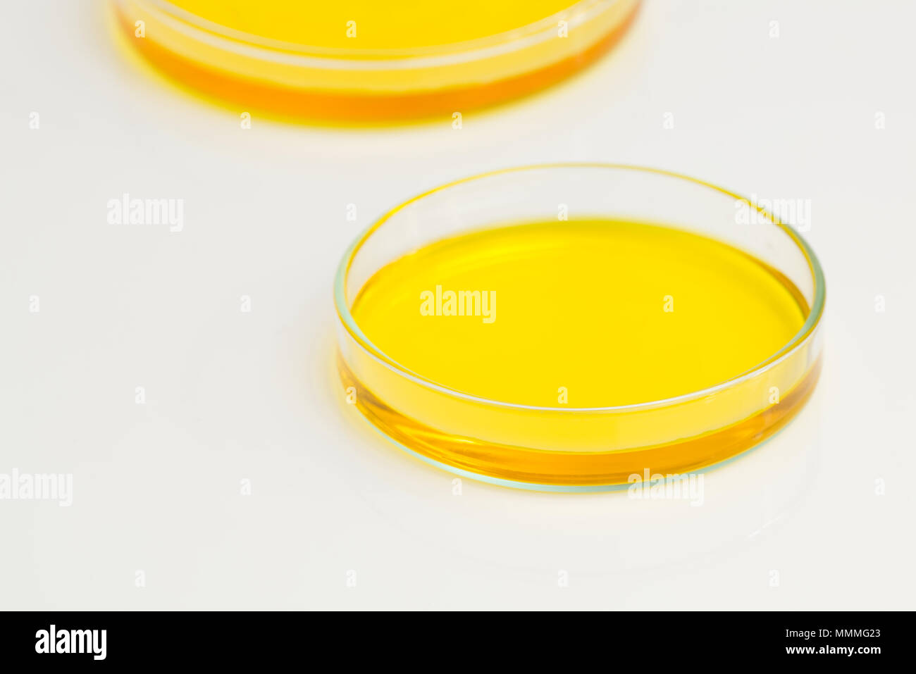 Potassium dichromate solution hi-res stock photography and images - Alamy