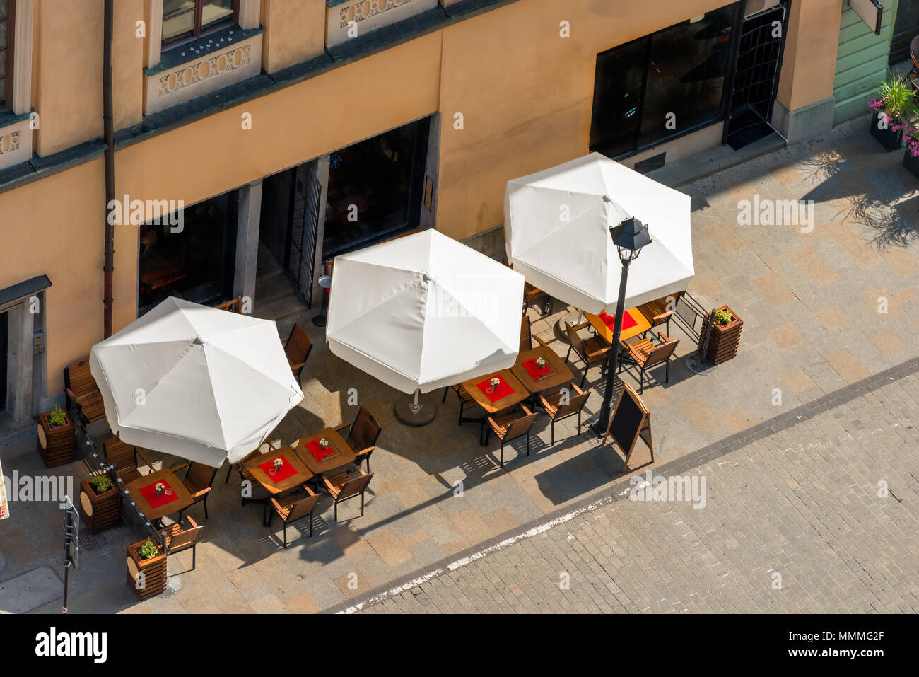 Modern open air cafe hi-res stock photography and images - Alamy