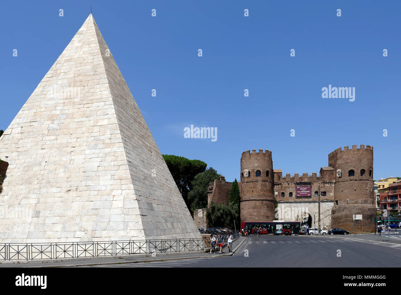 Pyramid of caius cestius hi-res stock photography and images - Alamy
