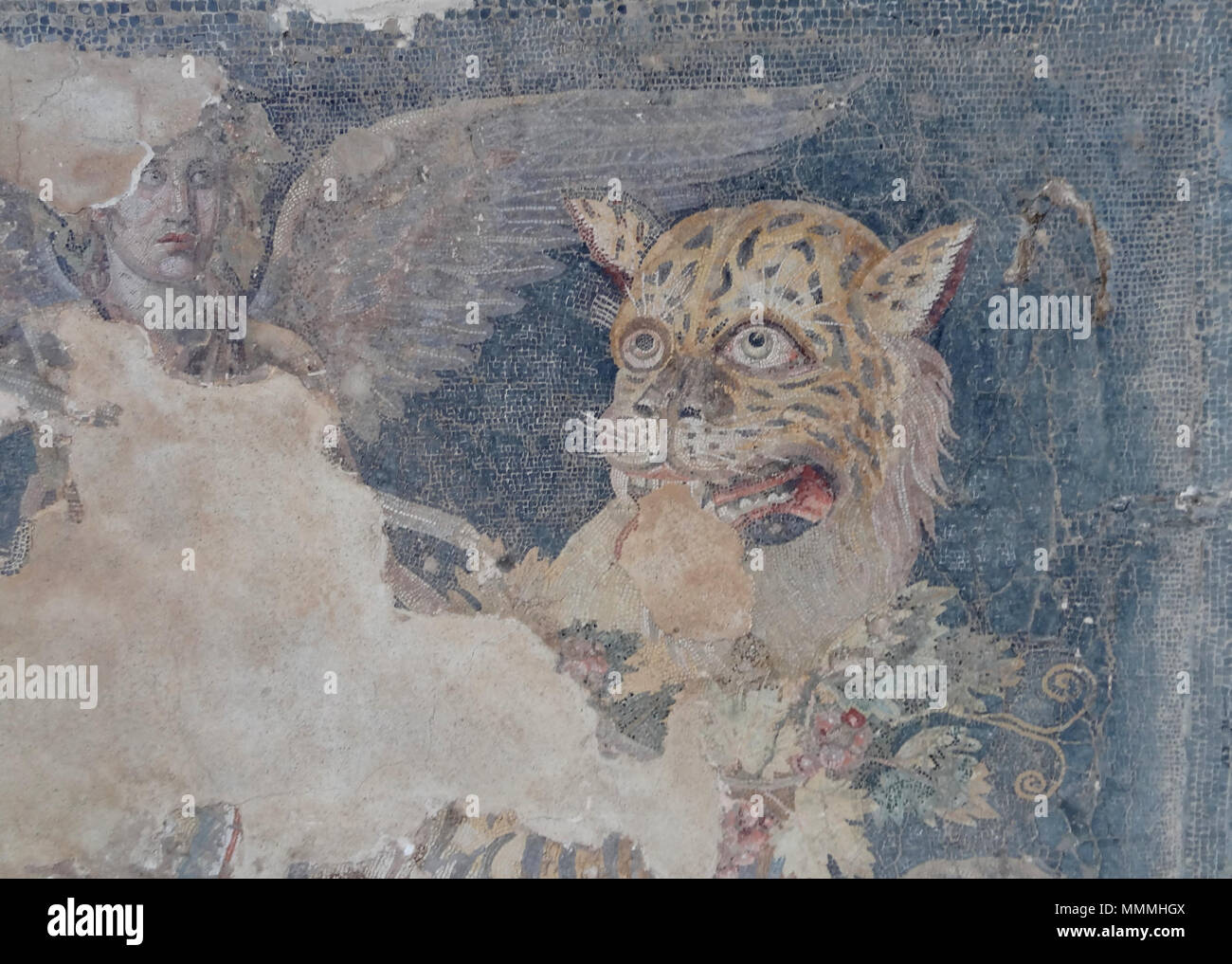 . Deutsch: Dionysos reitend auf einem Tiger, Fußbodenmosaik aus dem ...