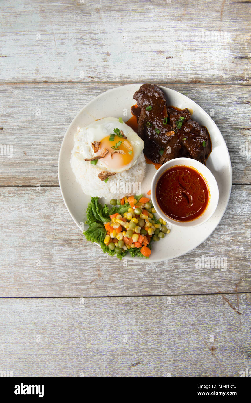 Beef rendang rice hi-res stock photography and images - Alamy