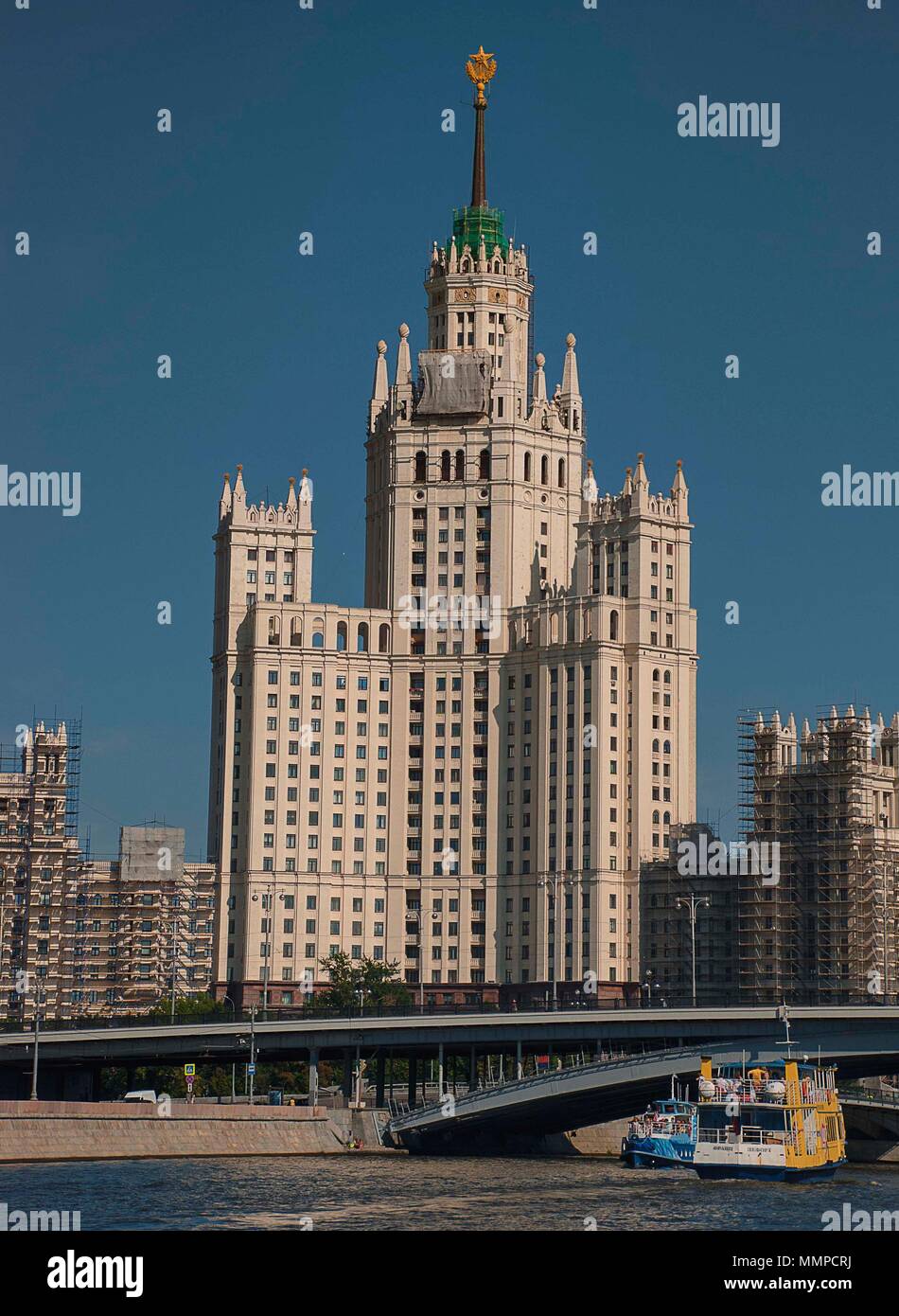 Kotelnicheskaya embankment apartments hi-res stock photography and ...