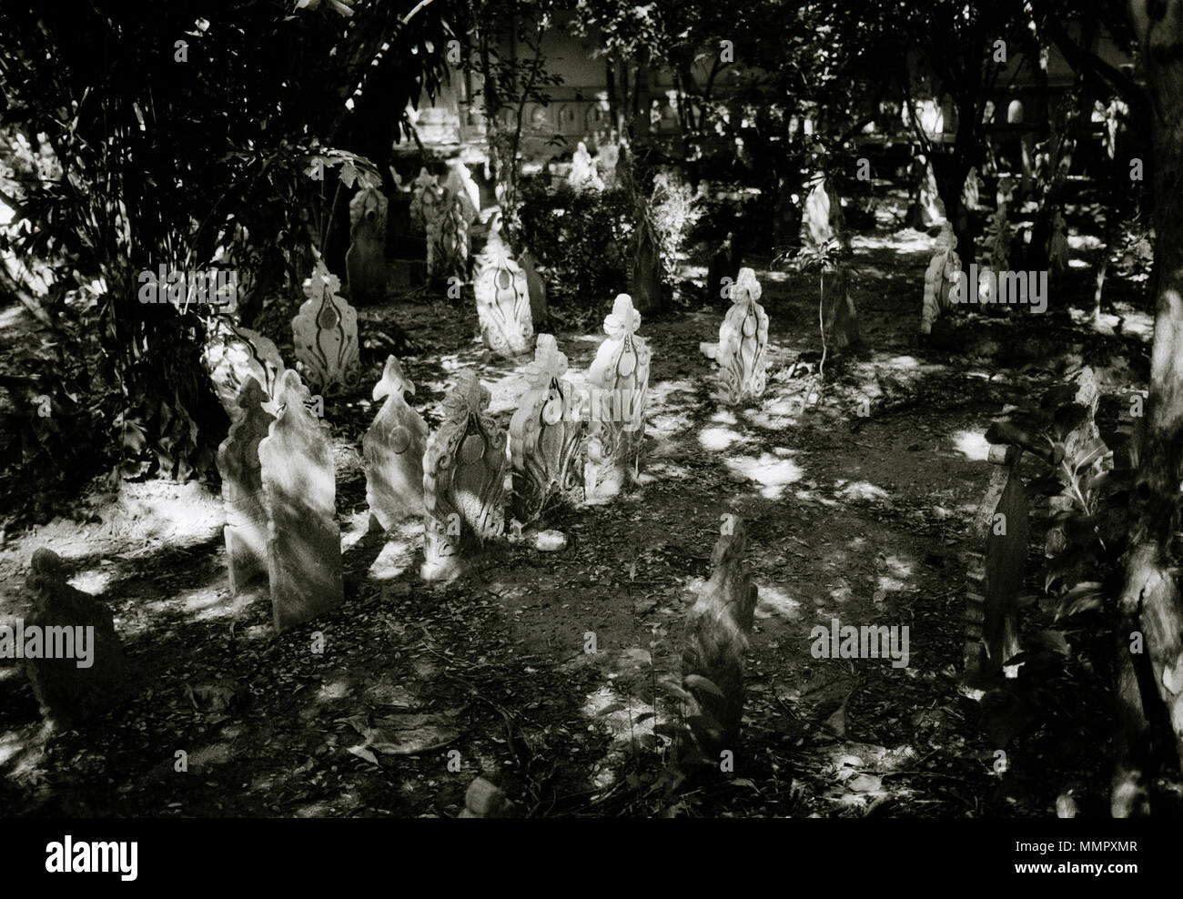 The Islamic cemetery of Tonson Mosque the oldest mosque in Bangkok in ...