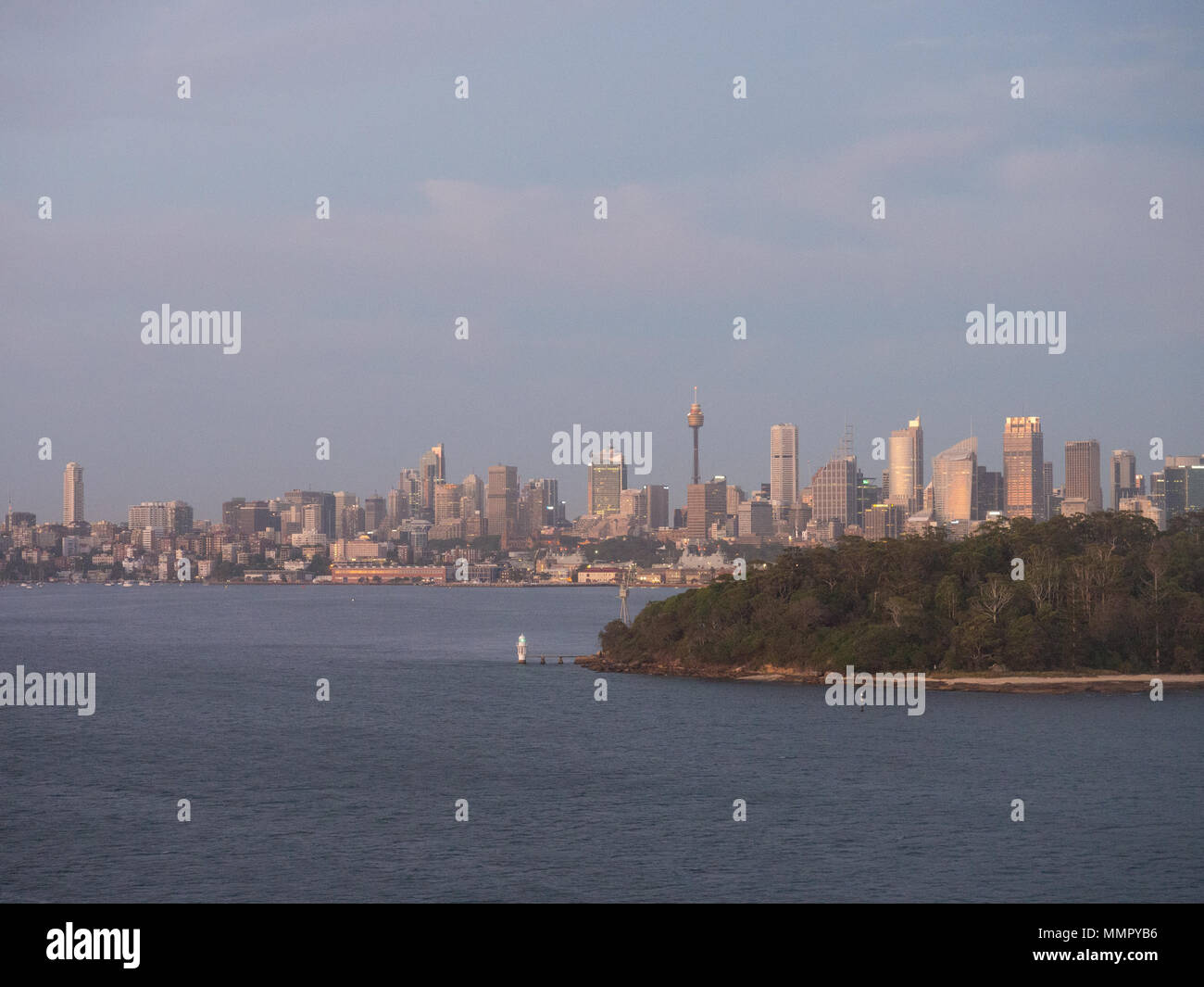 Sydney harbour morning hi-res stock photography and images - Alamy