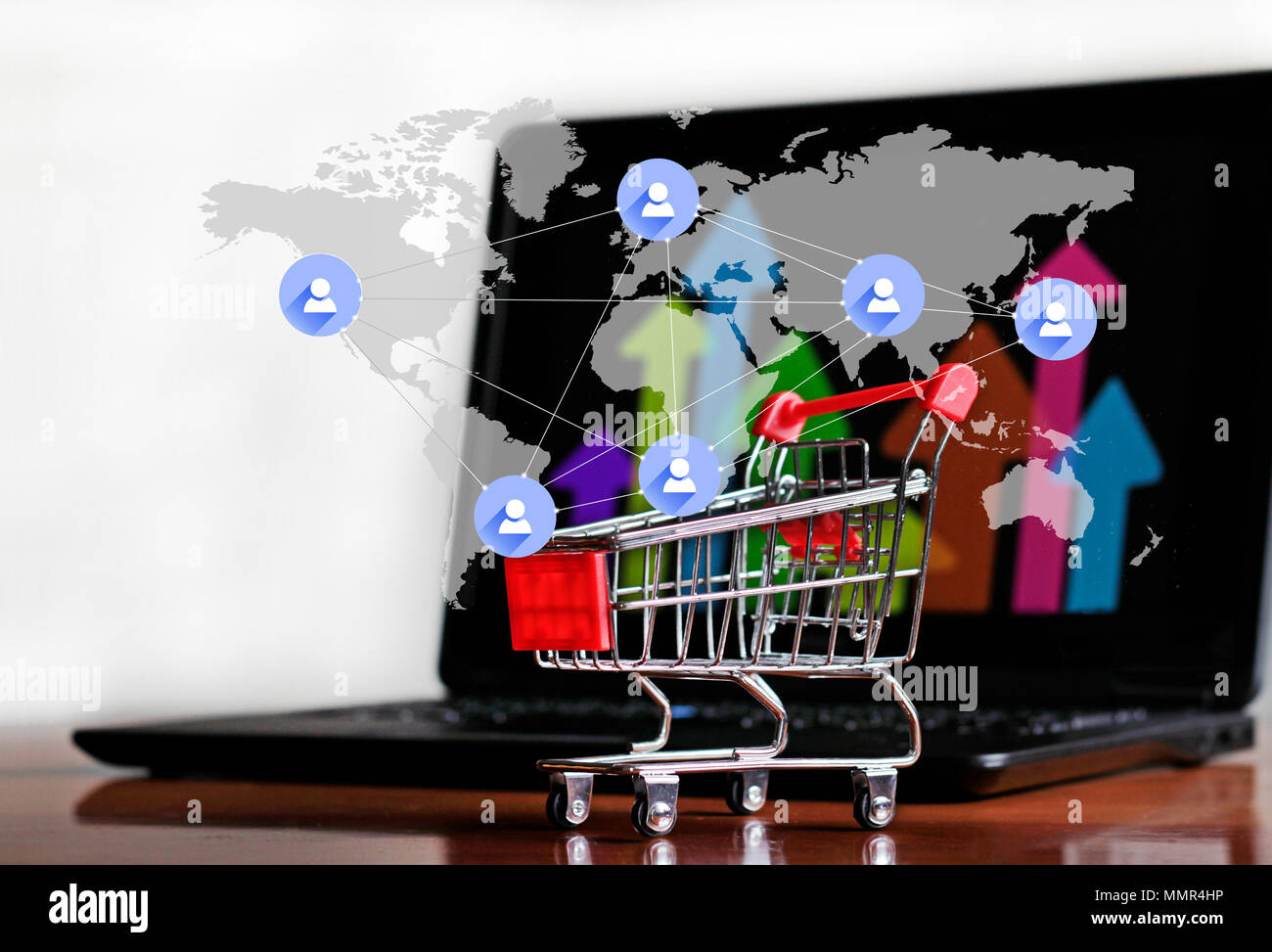 Global online store hi-res stock photography and images - Alamy