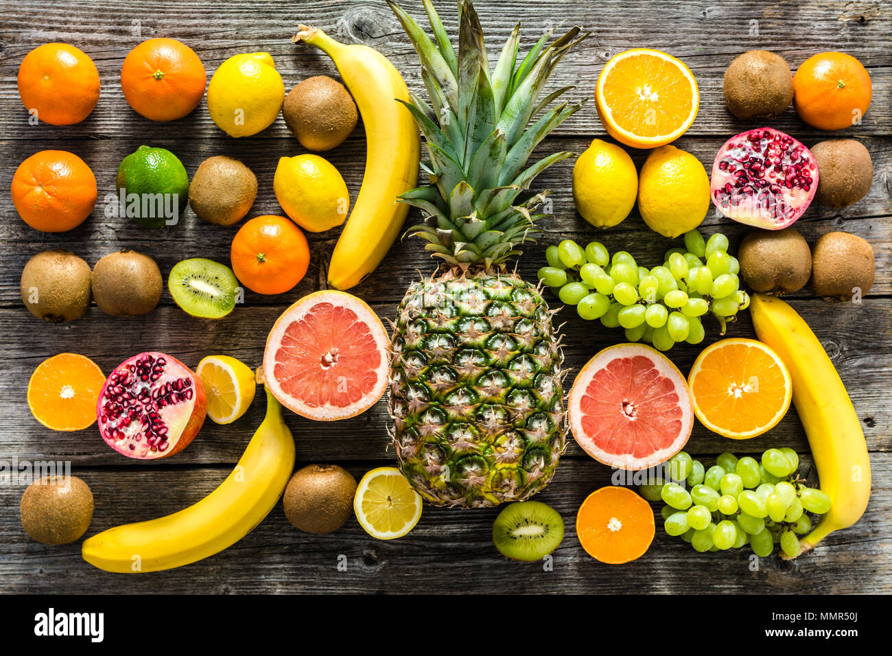 Farm table with fruits, flat lay. Fresh fruit background, healthy food ...
