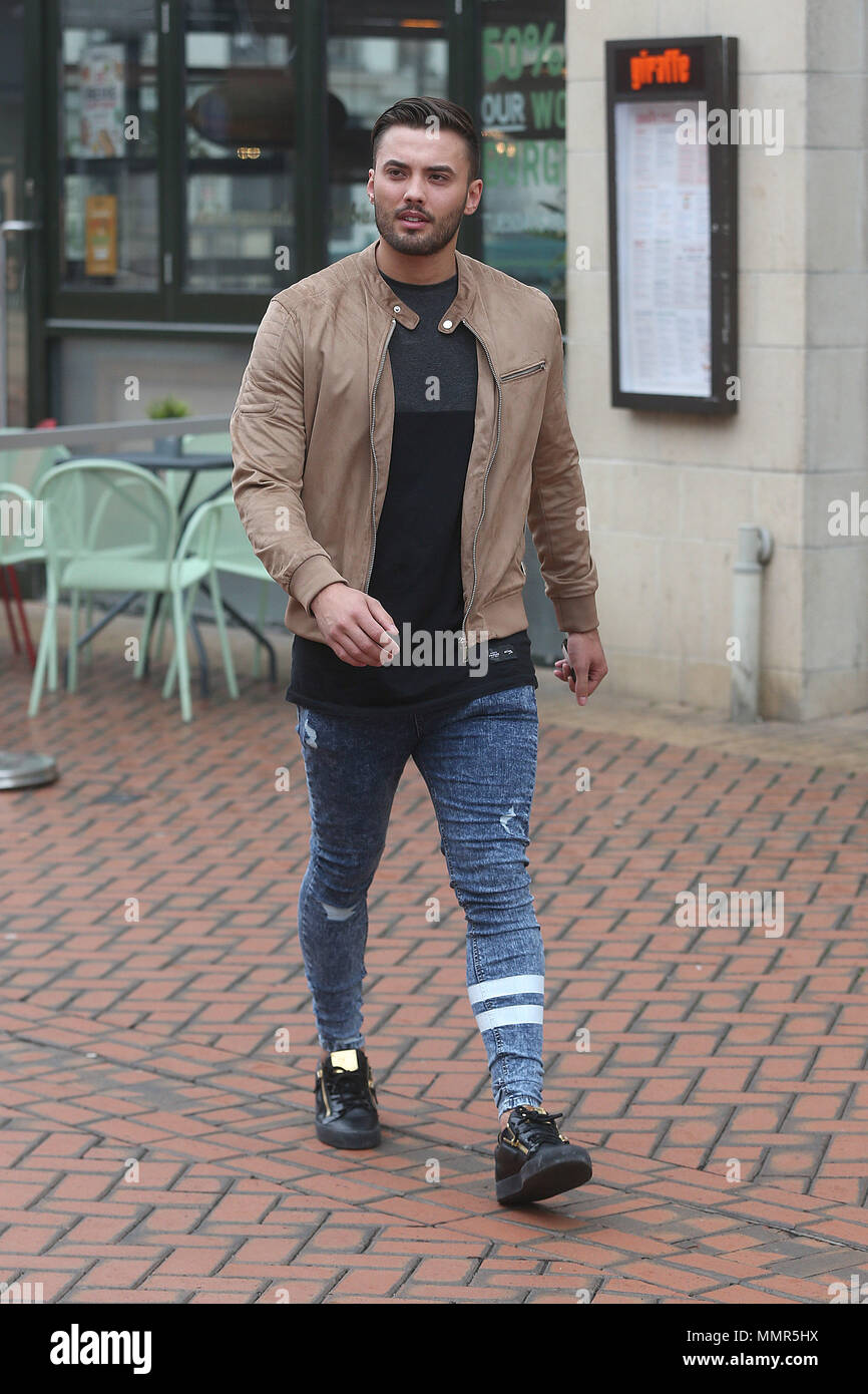 The cast of TOWIE film scenes at Chop Bloc in Chelmsford, Essex ...