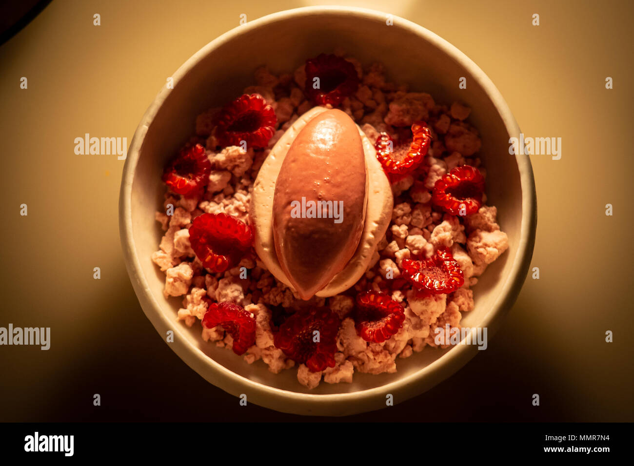 Raspberry foam hi-res stock photography and images - Alamy