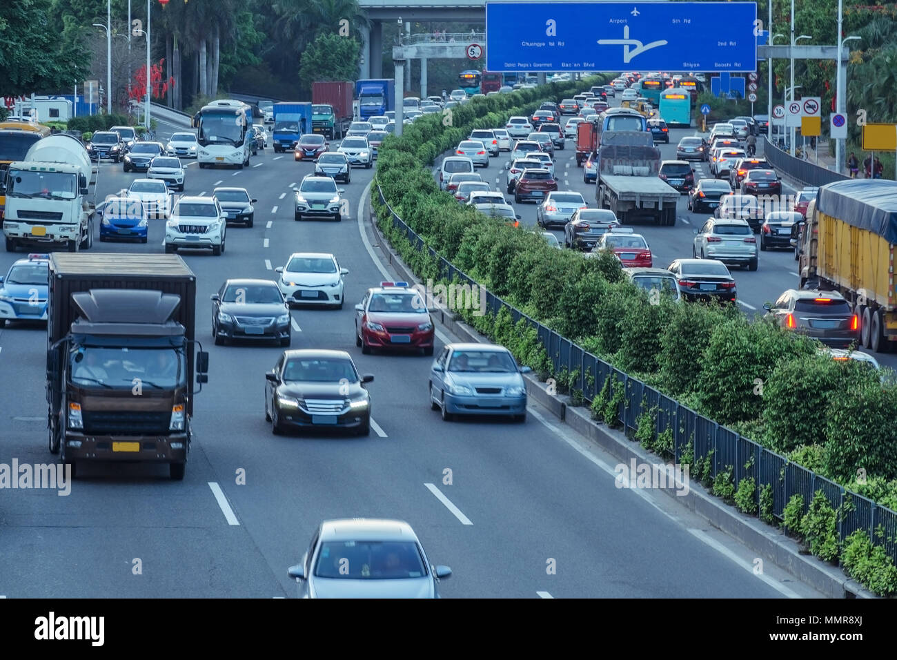 Traffic pollution china hi-res stock photography and images - Alamy