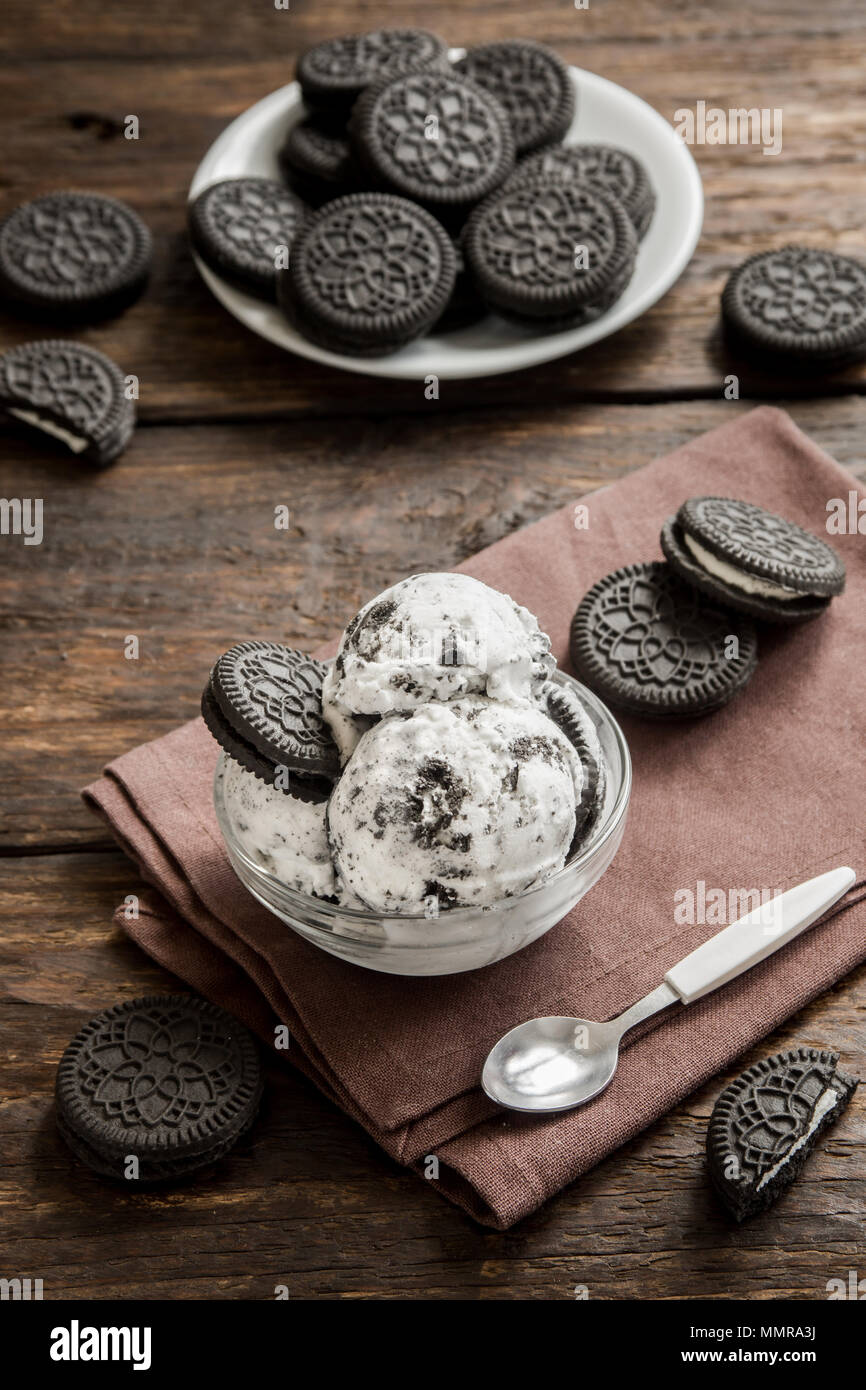 Oreo ice cream hi-res stock photography and images - Alamy
