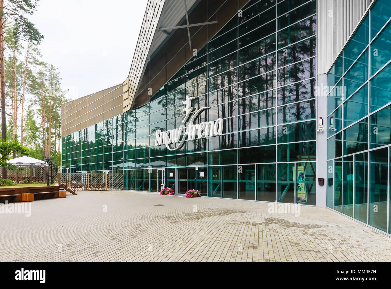 Snow Arena - indoor ski slope, Druskininkai. Lithuania Stock Photo - Alamy