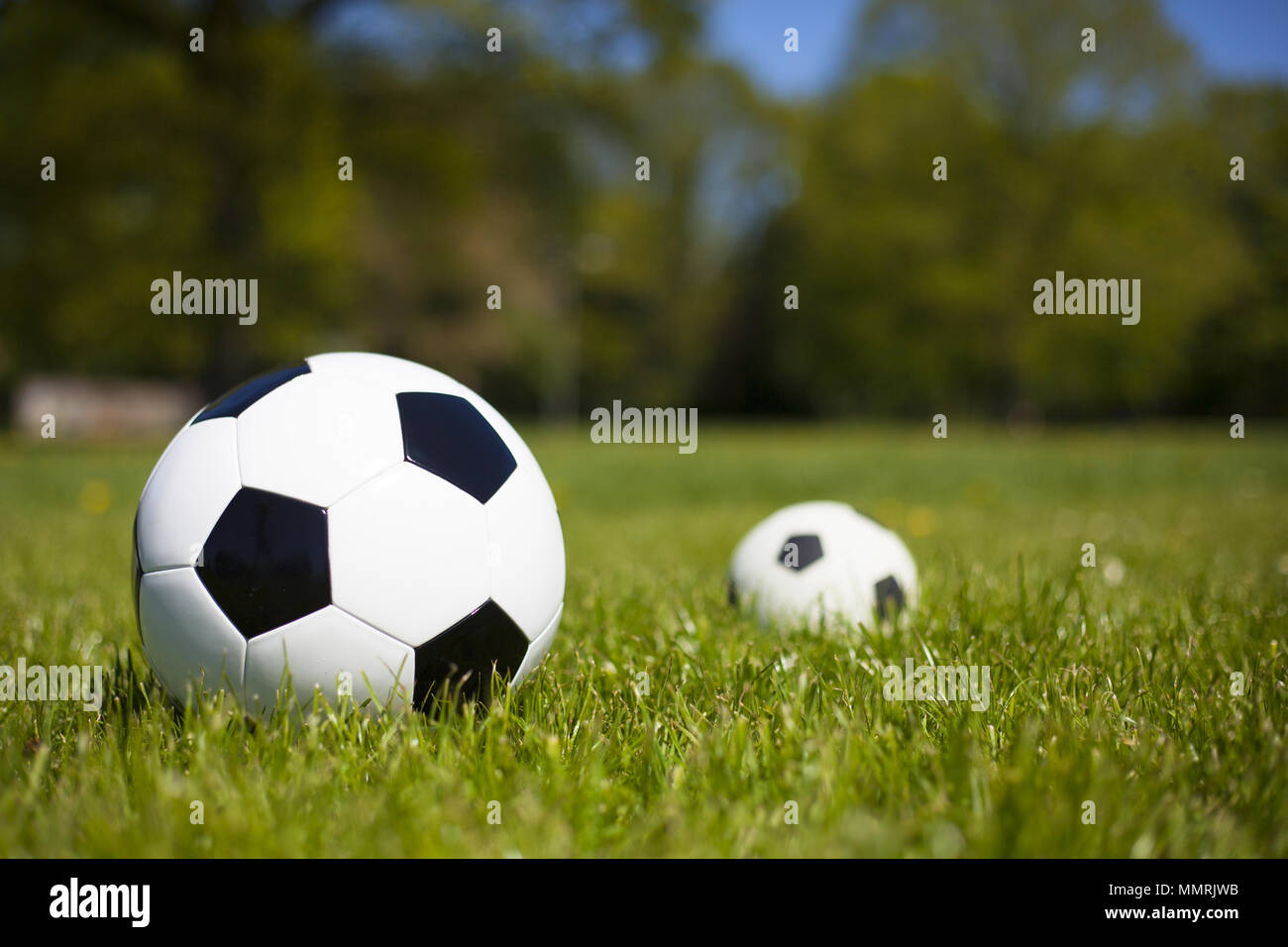 Junior football coach hi-res stock photography and images - Alamy