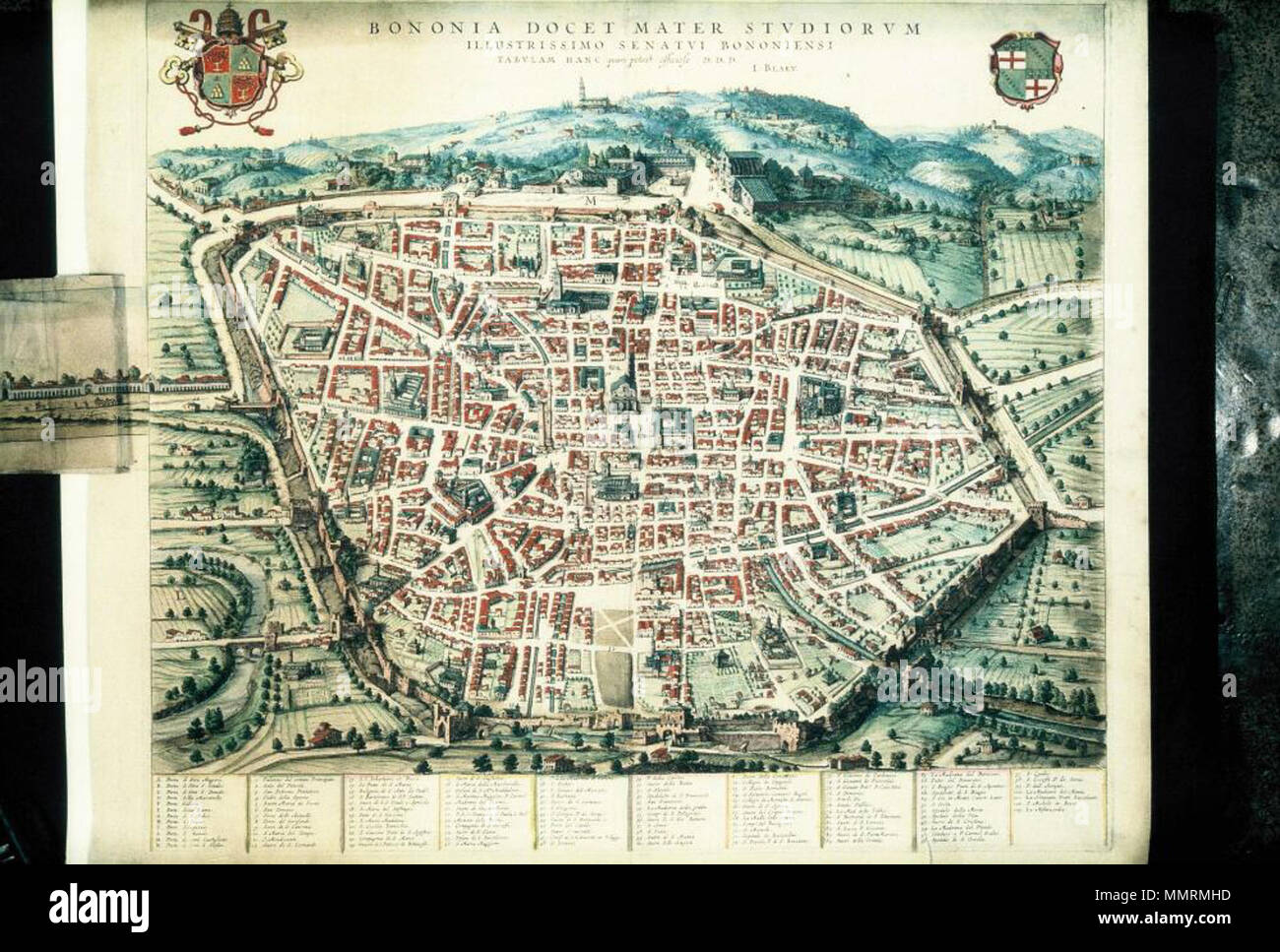 Open flap hi-res stock photography and images - Alamy