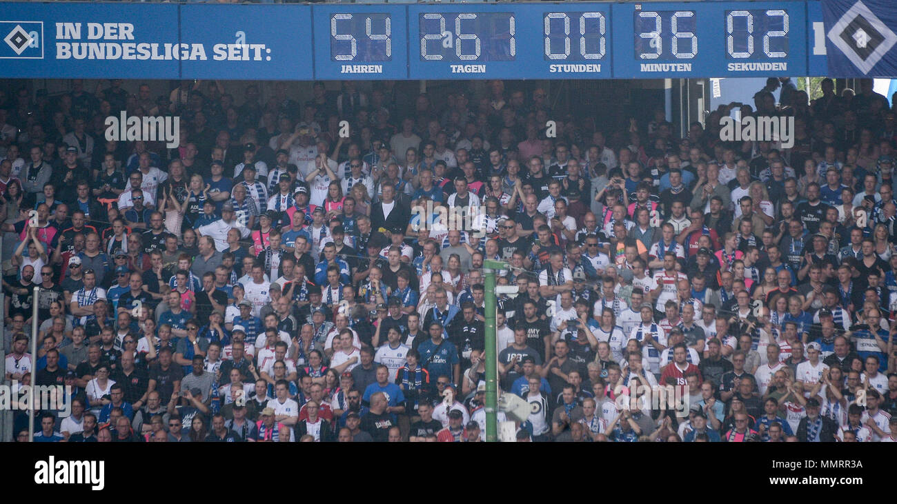 Stadium clock hi-res stock photography and images - Alamy