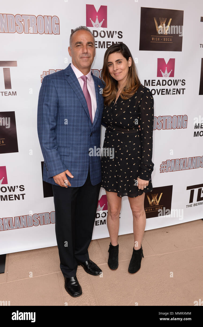 Andrew pollack hi-res stock photography and images - Alamy