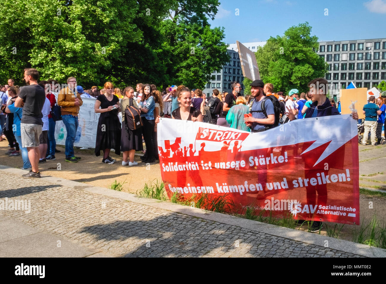 Nurses on the international nurses hi-res stock photography and images ...