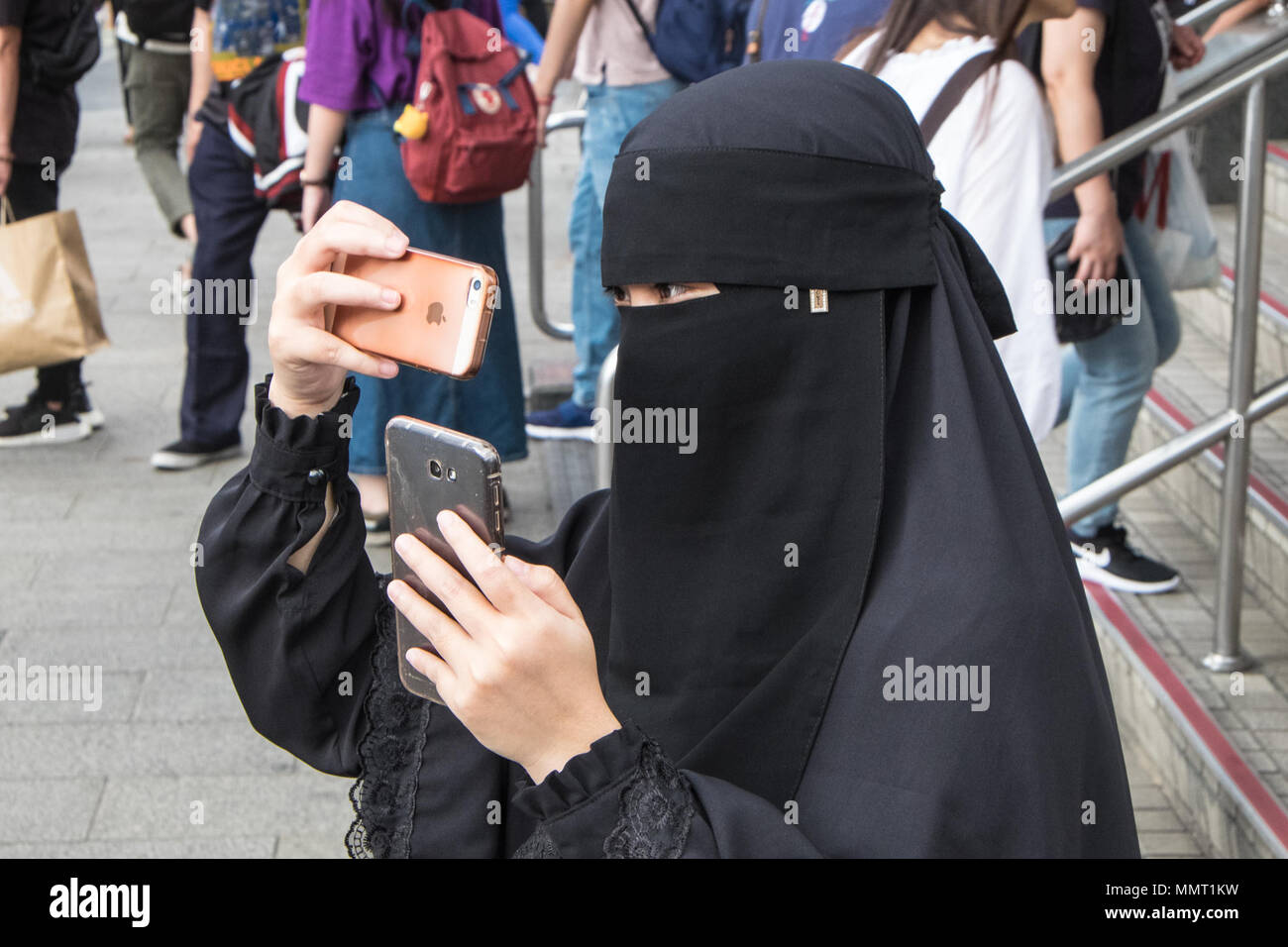 Elderly chinese woman face covered hi-res stock photography and images ...