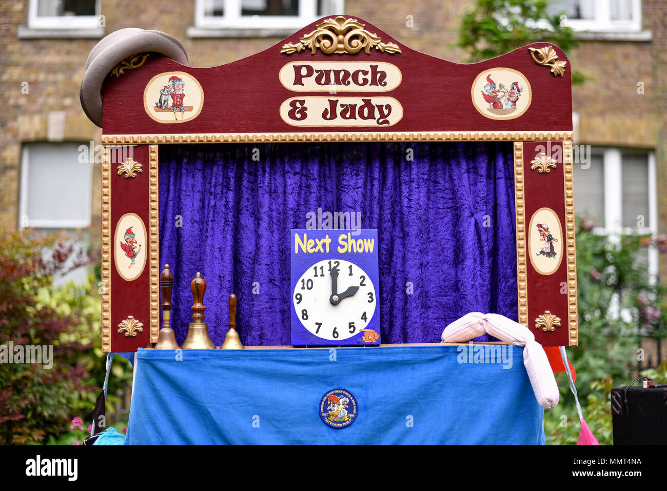 Village fayre stall hi-res stock photography and images - Alamy