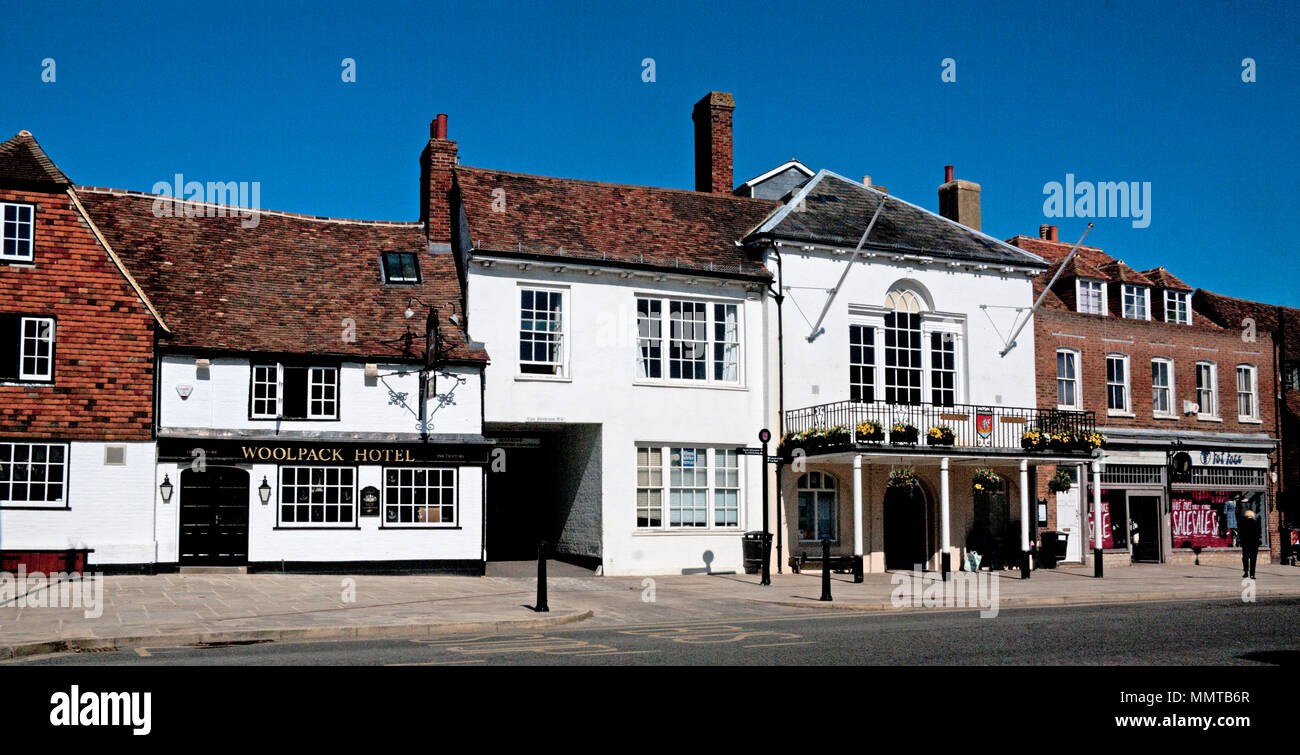 Woolpack hotel hi-res stock photography and images - Alamy