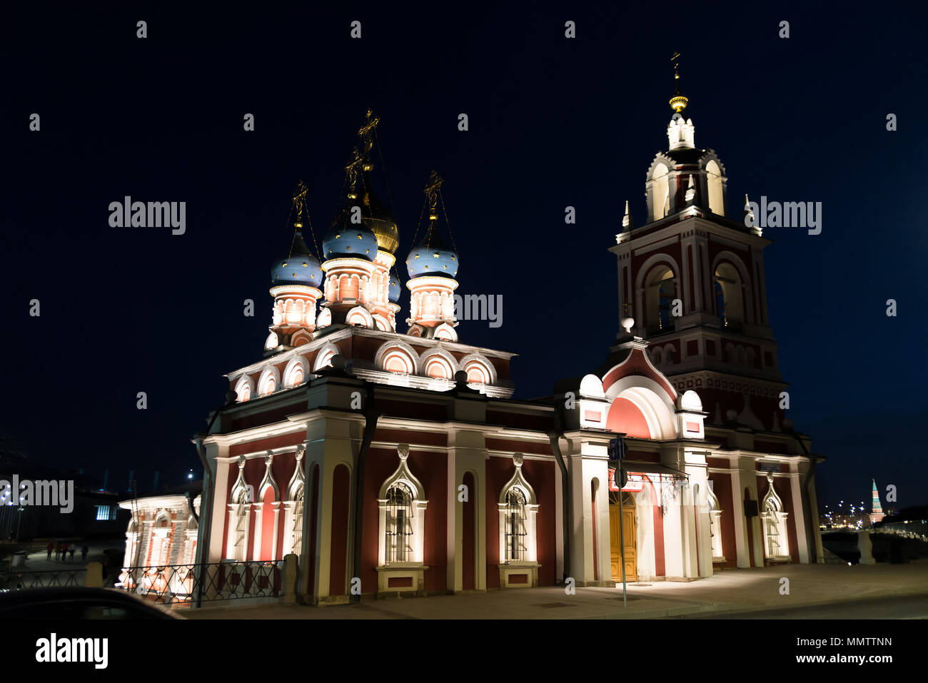 Church of St. George on Pskov hill in Moscow at night Stock Photo - Alamy