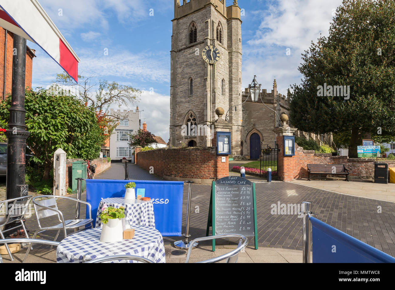 Alcester high street hi-res stock photography and images - Alamy