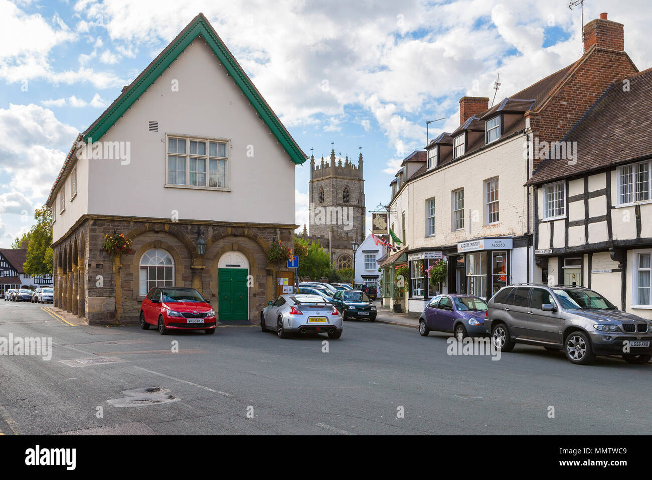 Alcester high street hi-res stock photography and images - Alamy