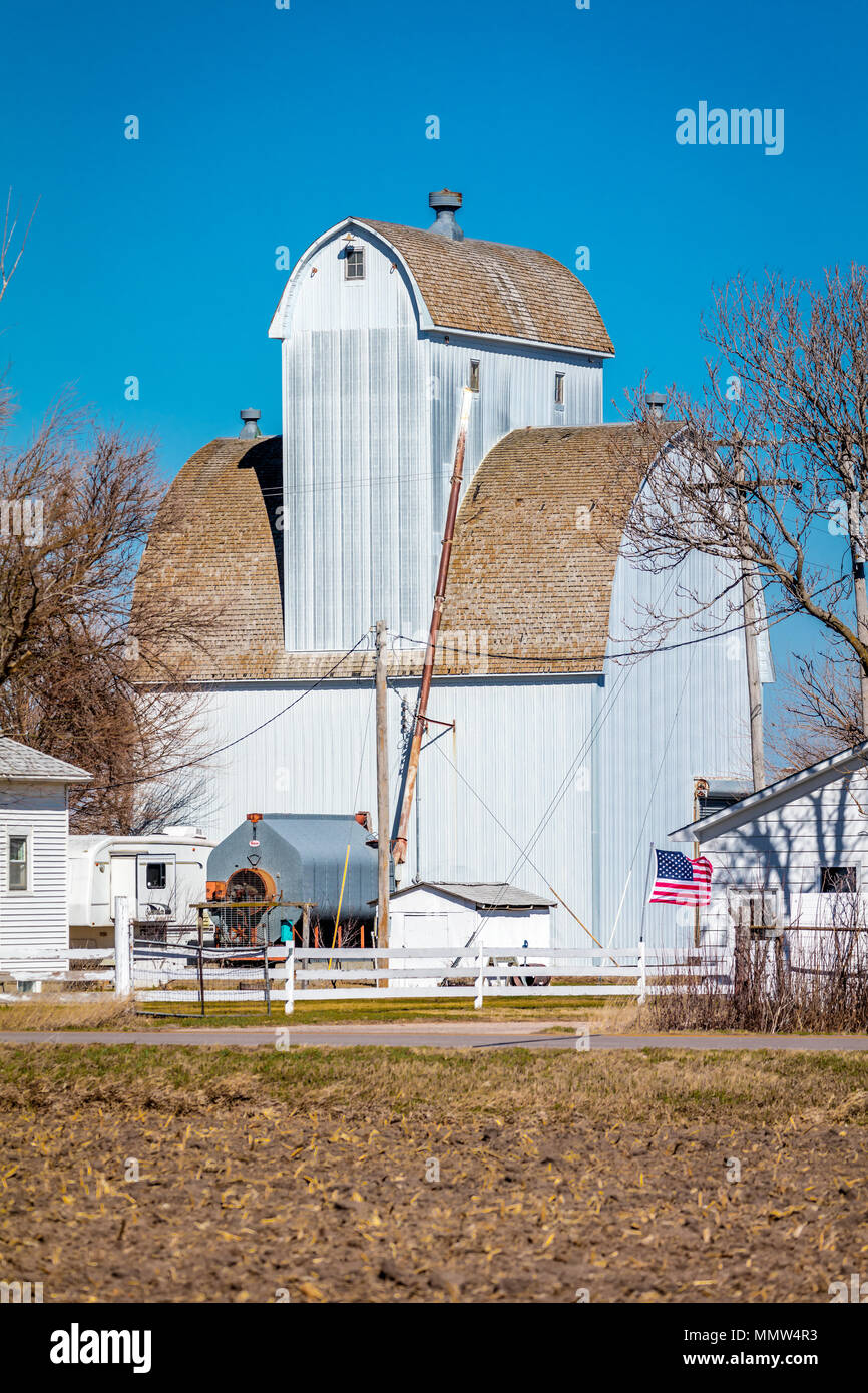 White Barn in Nebraska Stock Photo - Alamy
