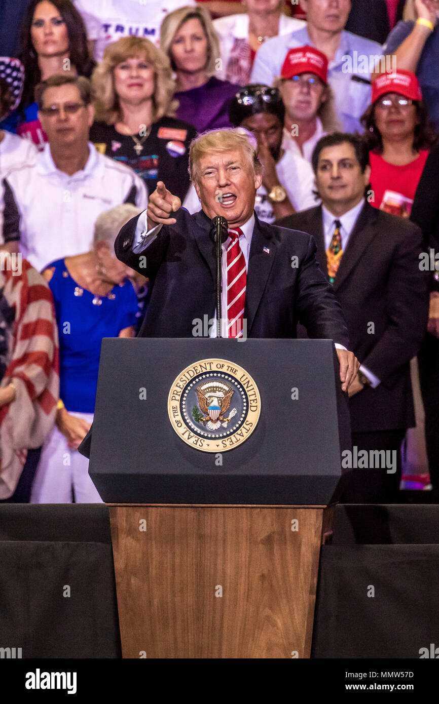 AUGUST 22, 2017, PHOENIX, AZ U.S. President Donald J. Trump speaks to ...