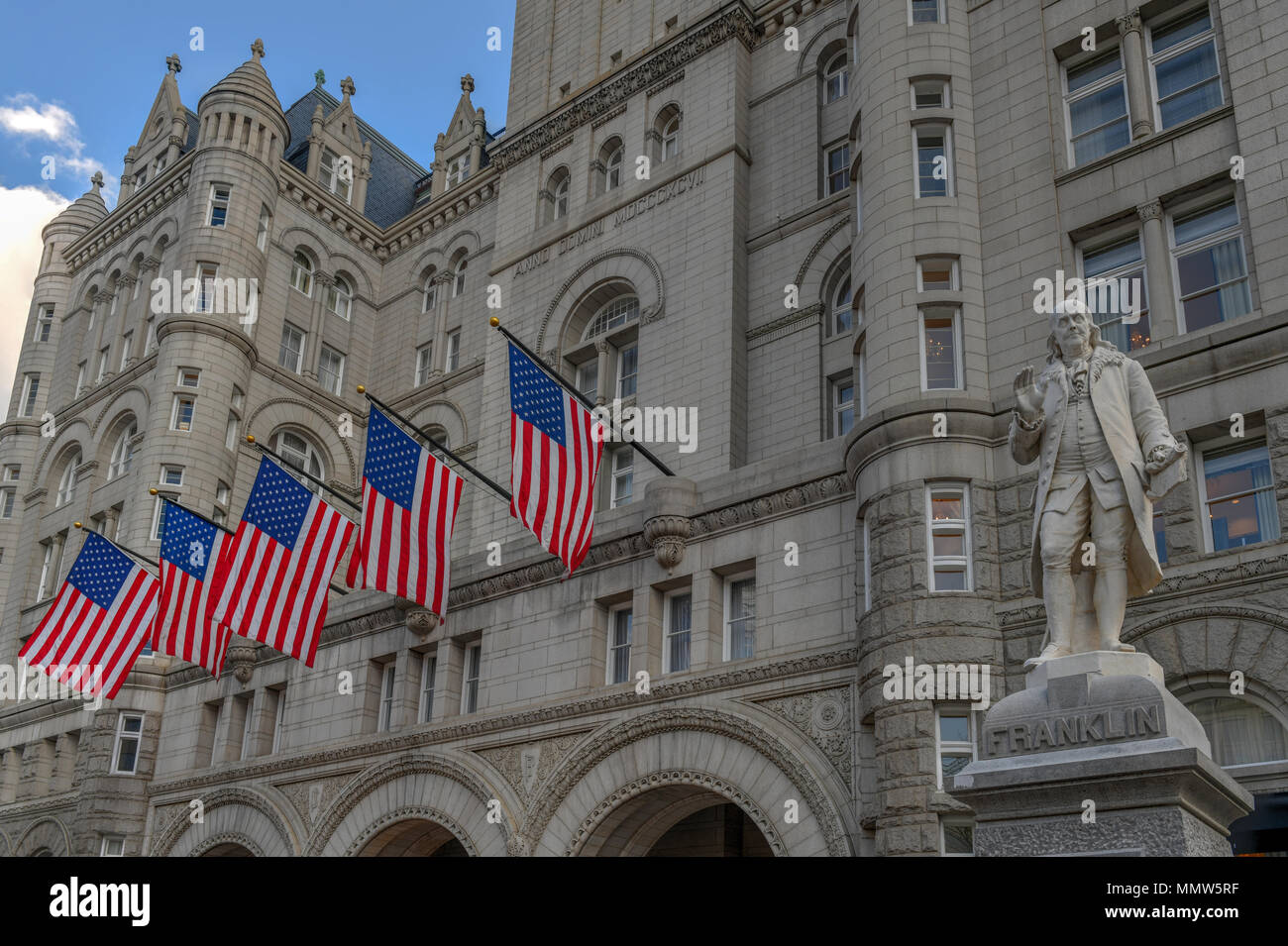 Old Post Office building with Benjamin Franklin Statue, Washington DC ...