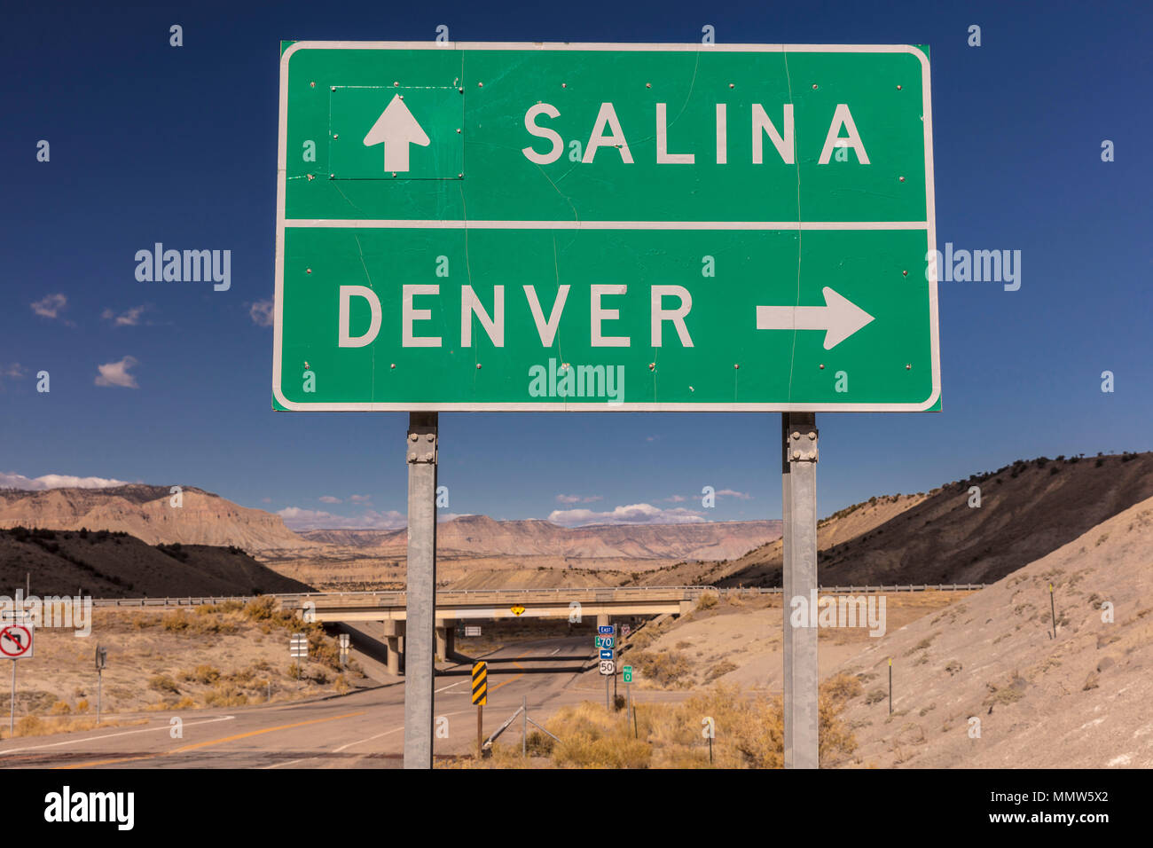 American road signs hi-res stock photography and images - Alamy