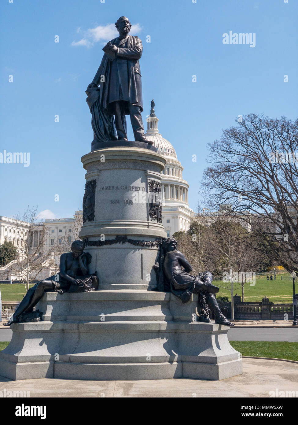 James A. Garfield monument in front of the US Capitol Building in ...