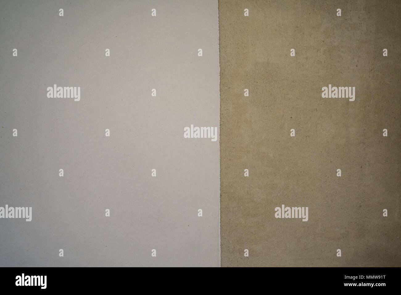 closeup fresh putty applied on the wall, shallow focus Stock Photo - Alamy