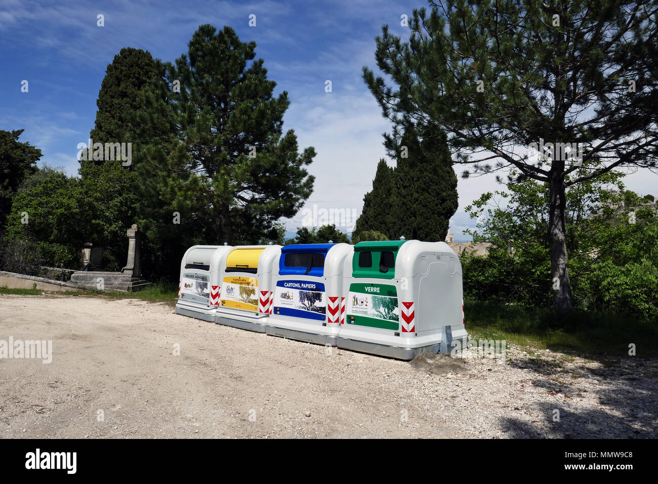 Large coloured recycling bins for glass paper and packaging Recycling ...