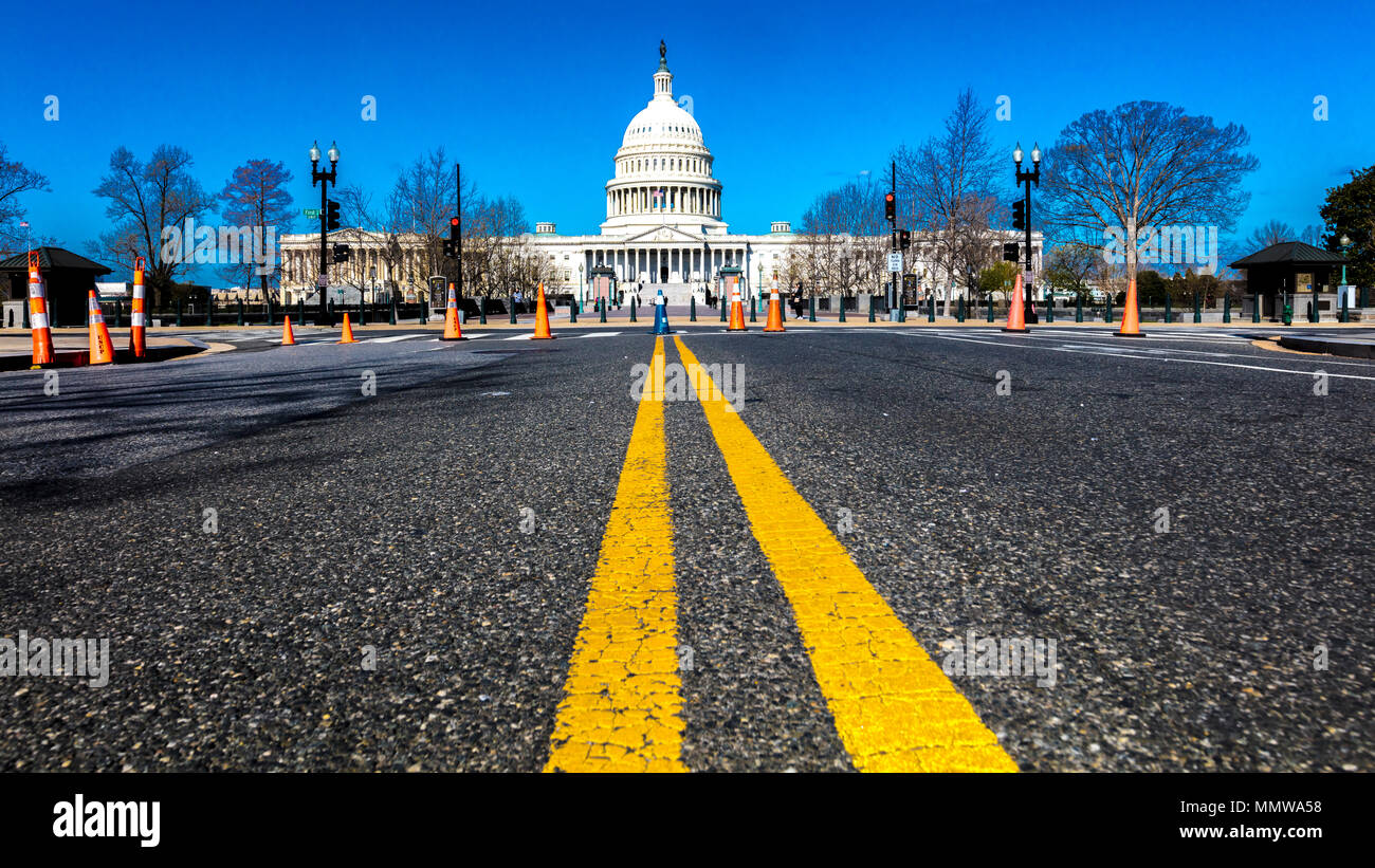 APRIL 8, 2018 - WASHINGTON DC - Yellow lines lead to US Capitol ...