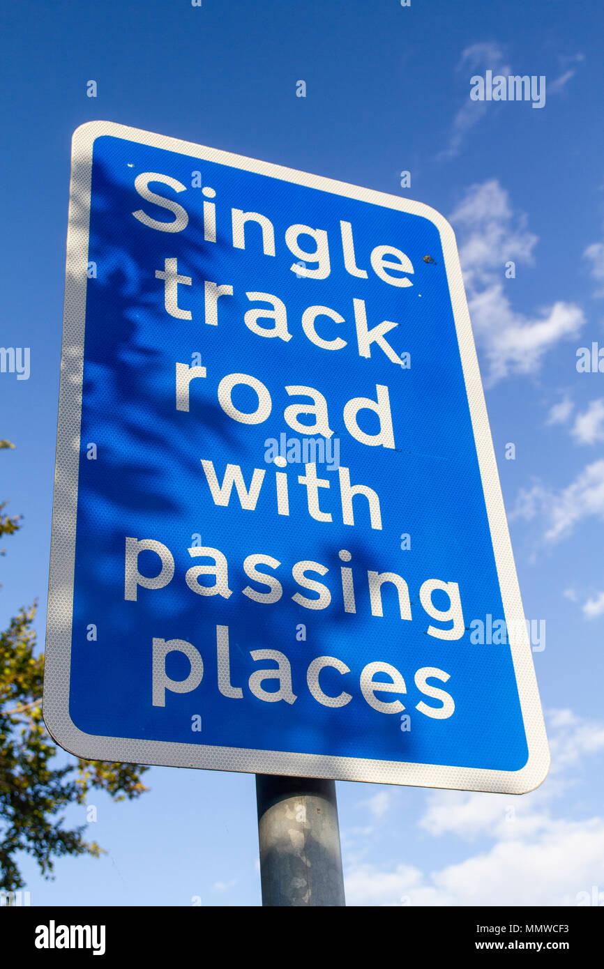 Single track road with passing places hi-res stock photography and ...