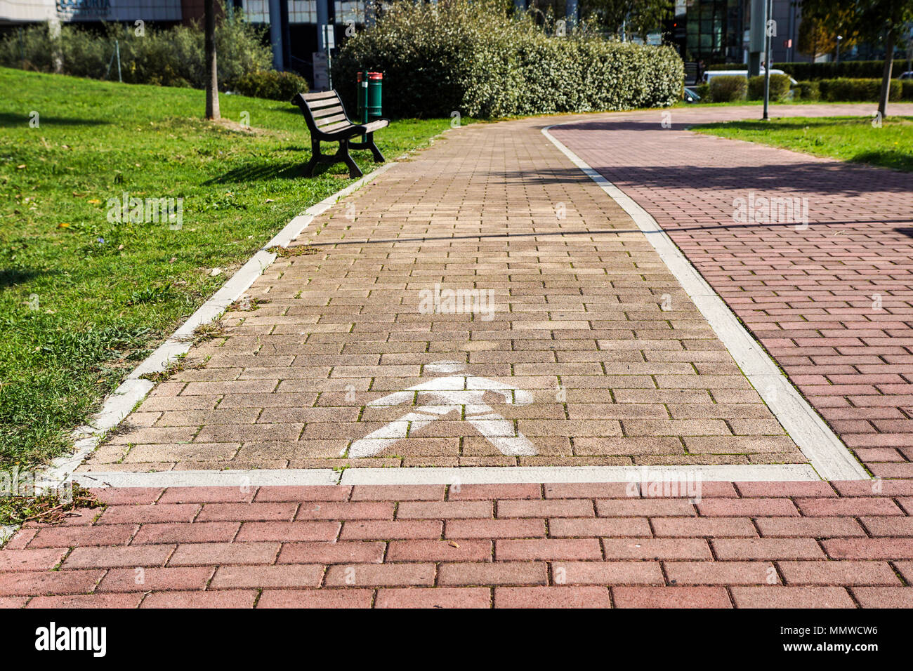 Safety walkway pedestrian sign hi-res stock photography and images - Alamy