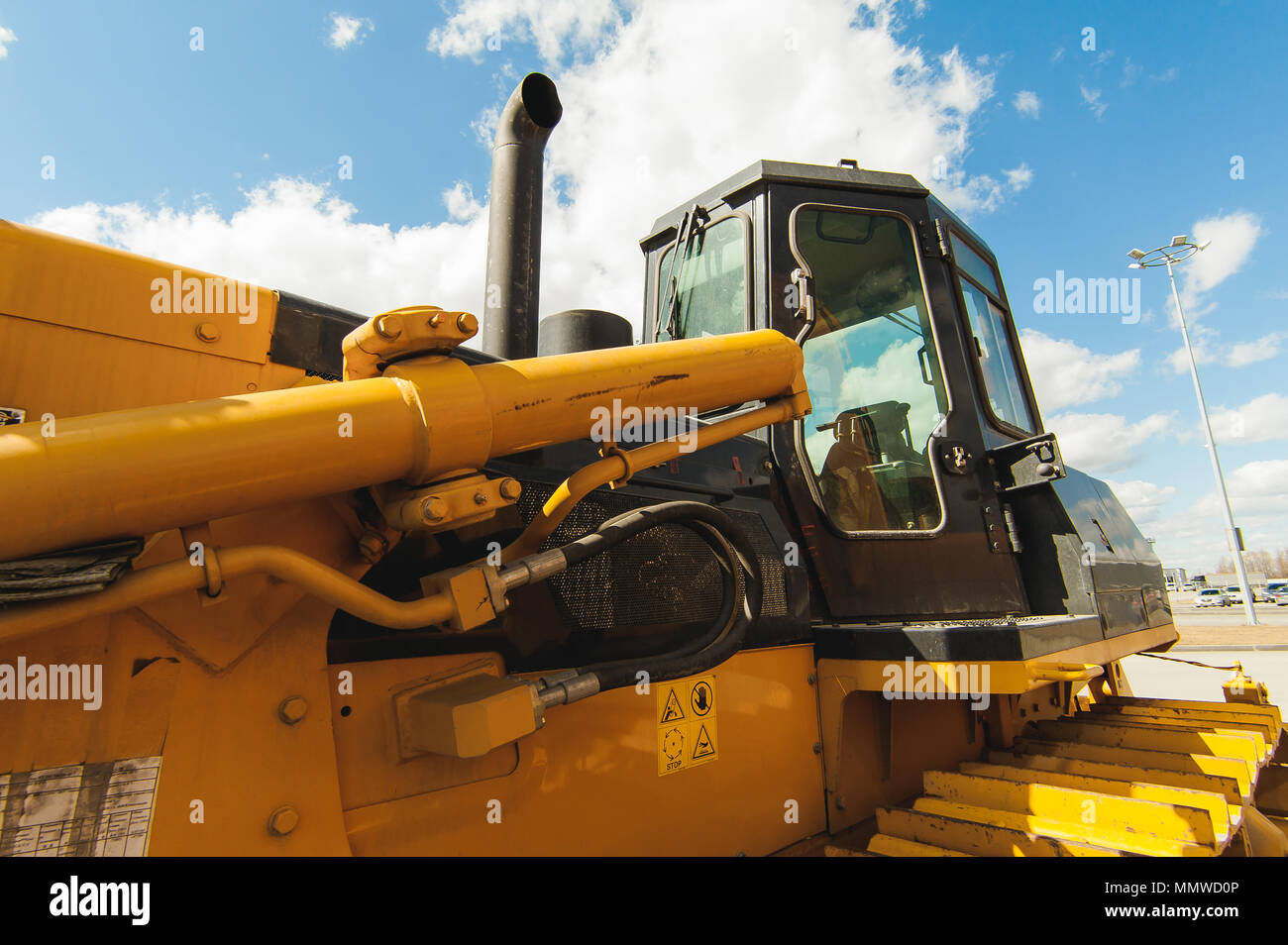 Bulldozer side view isolated on hi-res stock photography and images - Alamy